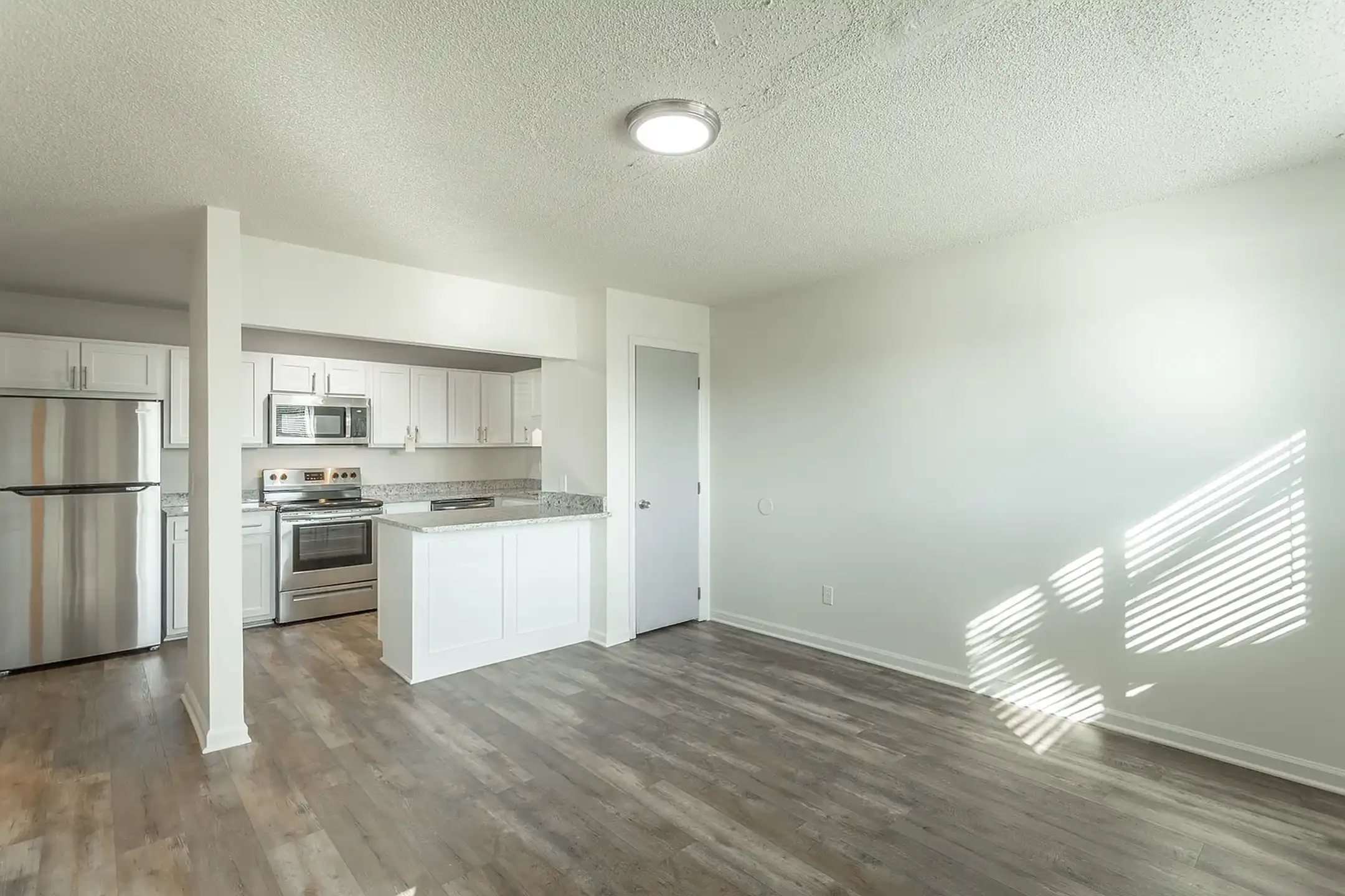 Kate's View Apartments - Chattanooga, TN 37405 | ApartmentGuide.com