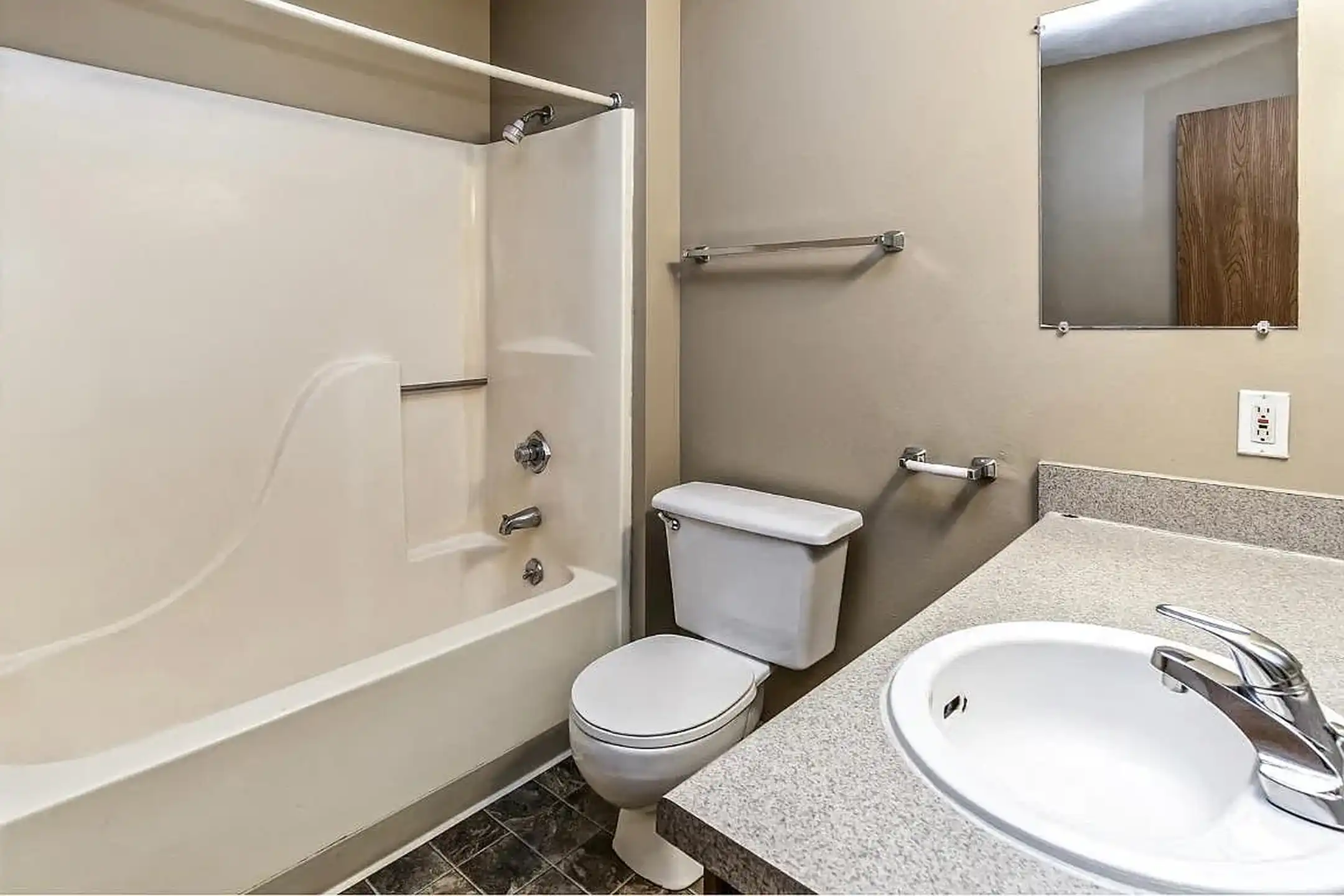 Maple View Apartments - Omaha, NE 68134 | ApartmentGuide.com