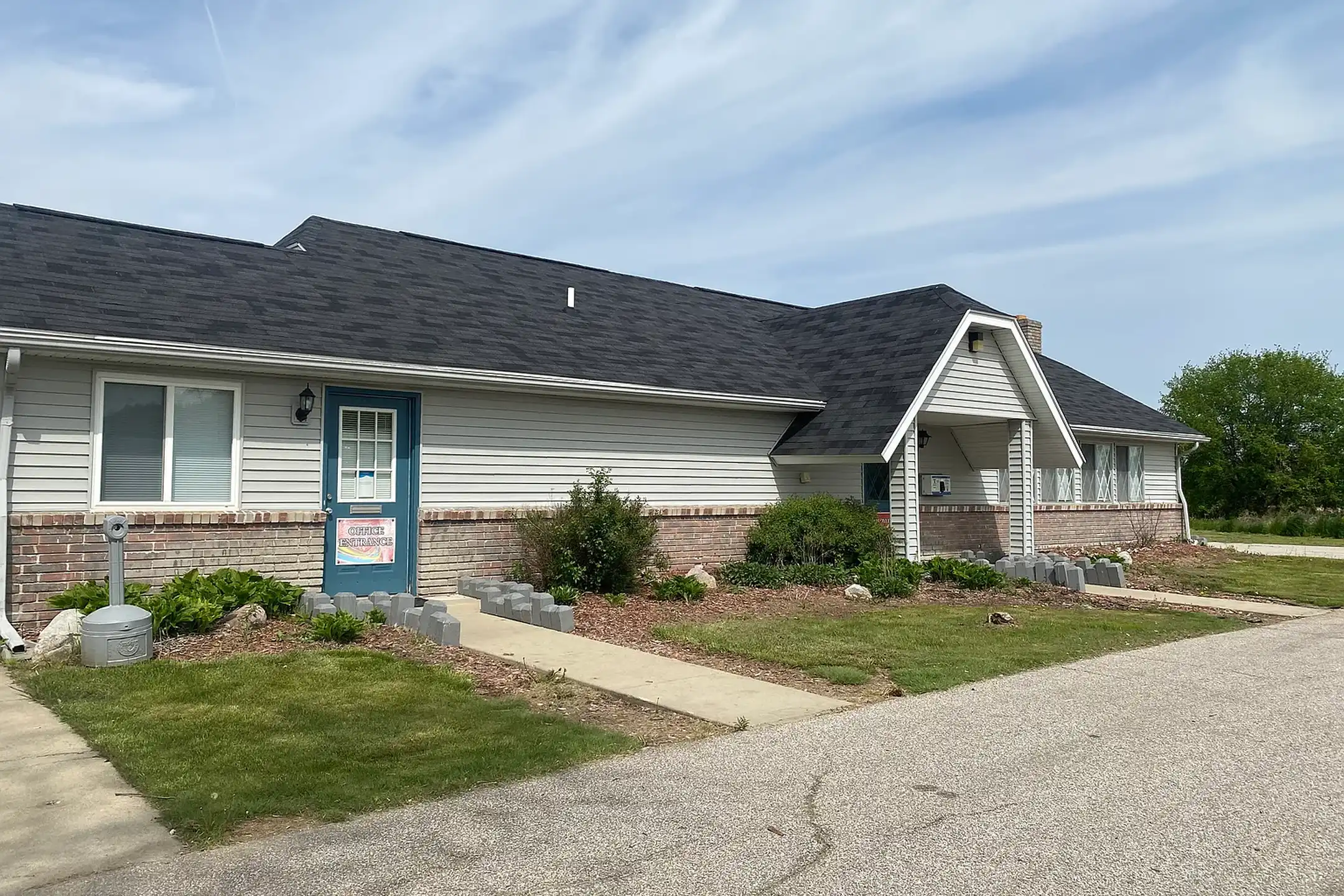 Quail Ridge Aparments - Davison, MI 48423 | ApartmentGuide.com