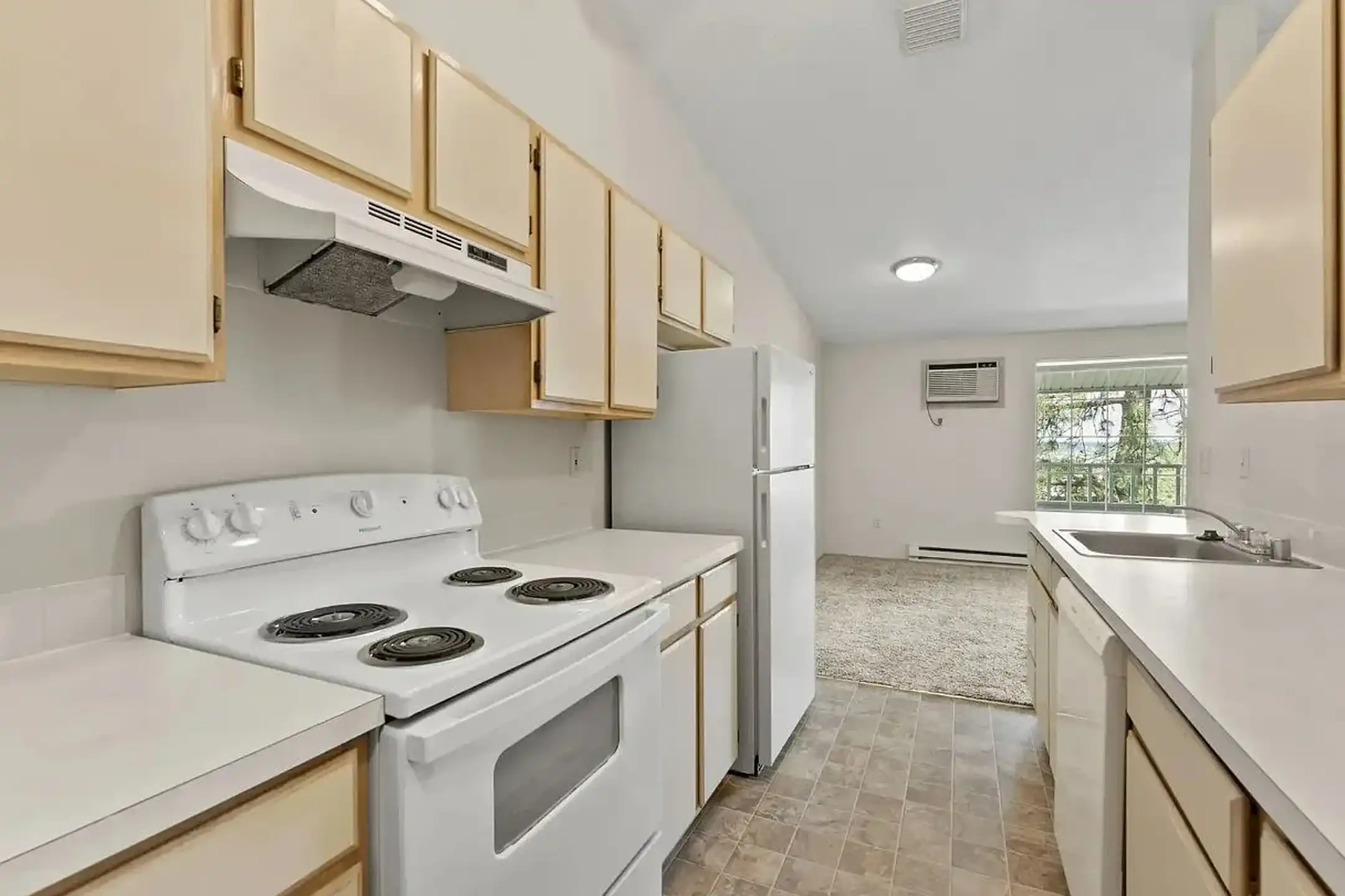 Stonecrest Apartments - Spokane, WA 99202 | ApartmentGuide.com