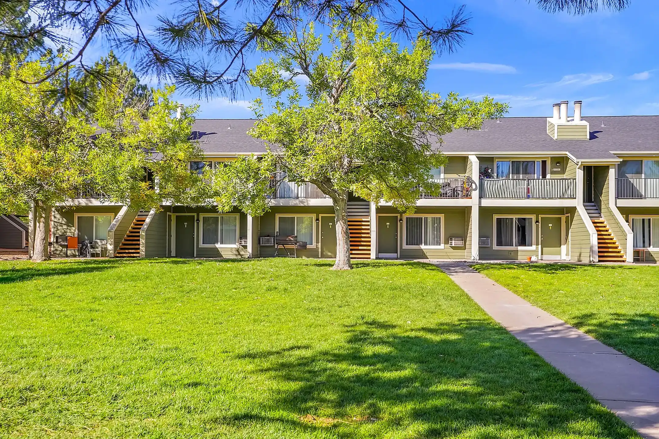 Retreat at Fitzsimons - Aurora, CO 80011 | ApartmentGuide.com