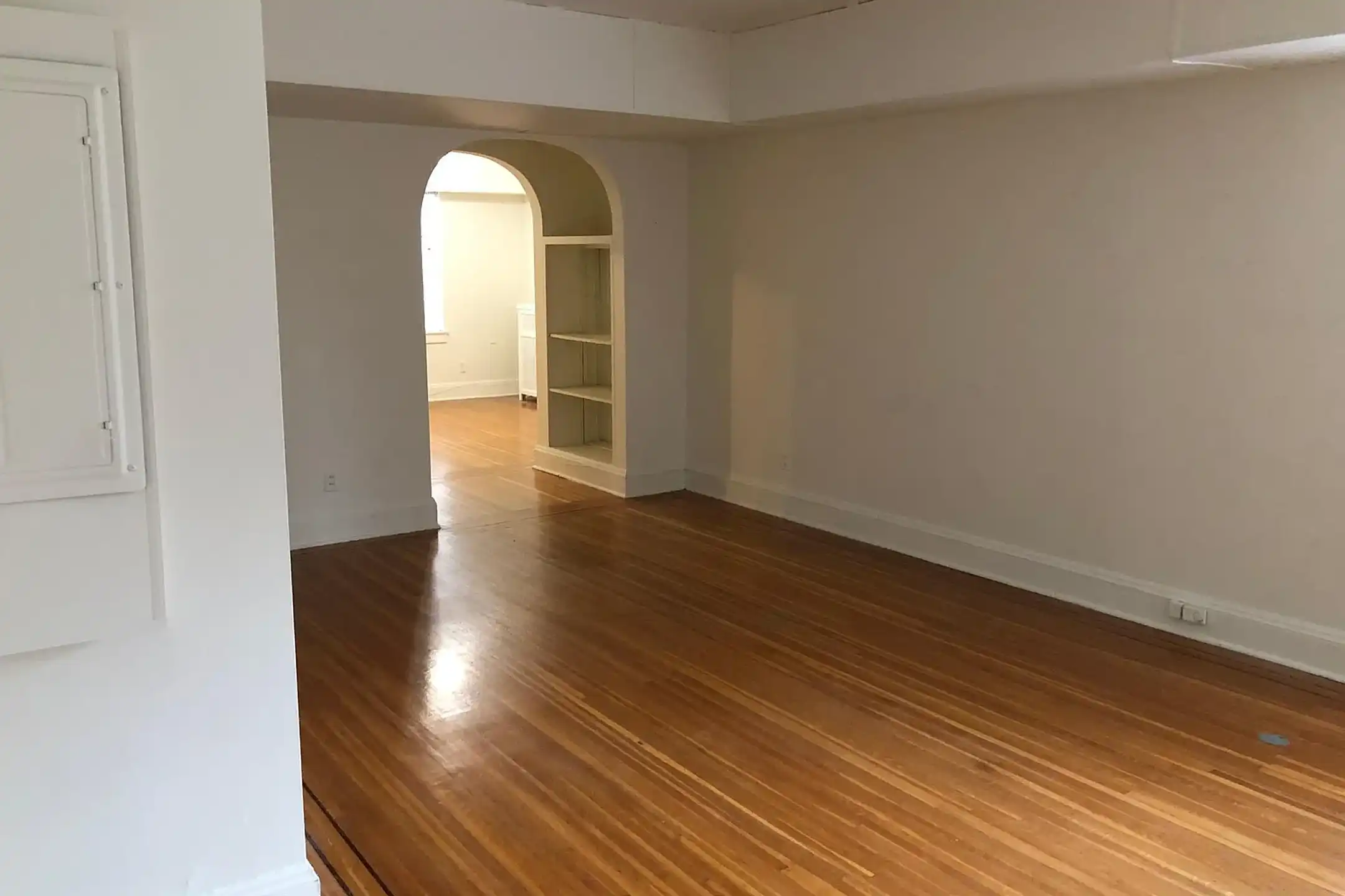 Baringer Manor - Louisville, KY 40204 | ApartmentGuide.com