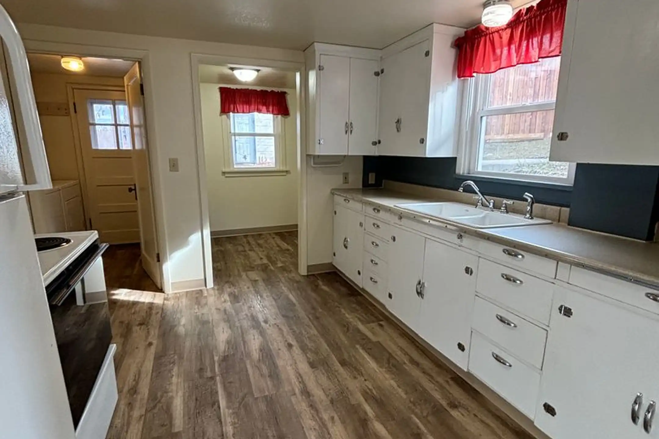 913 N Park Ave unit B - Helena, MT 59601 | ApartmentGuide.com