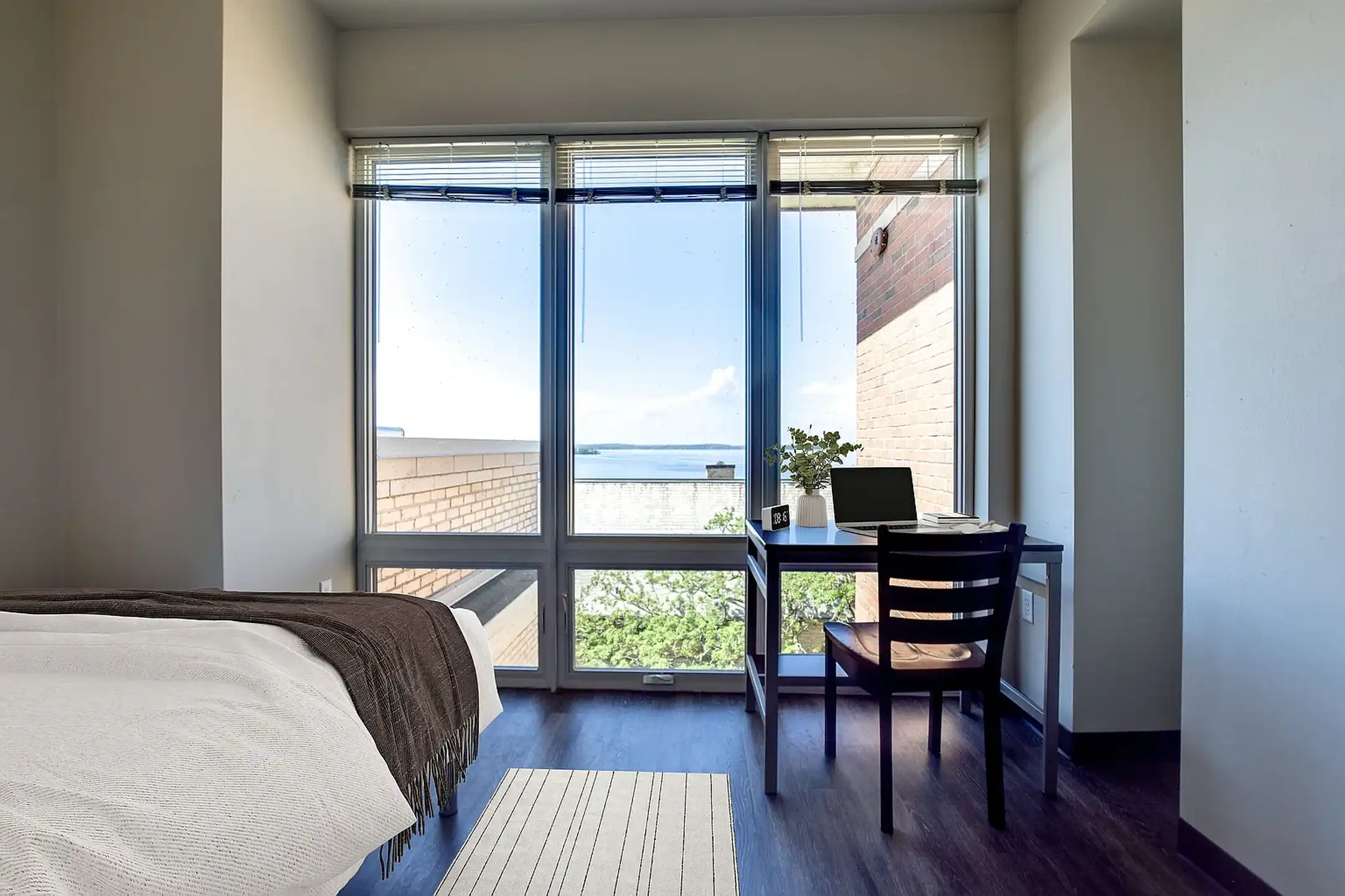 Waterfront - Madison, WI 53703 | ApartmentGuide.com