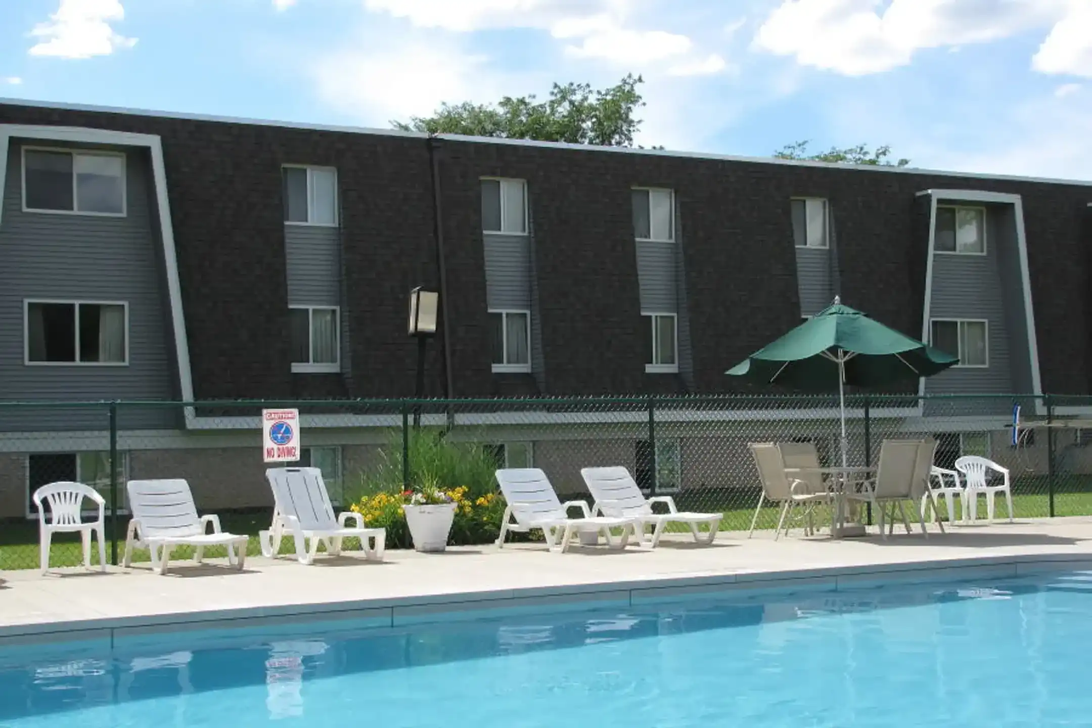 The Meadows of Boardman - Boardman, OH 44512 | ApartmentGuide.com