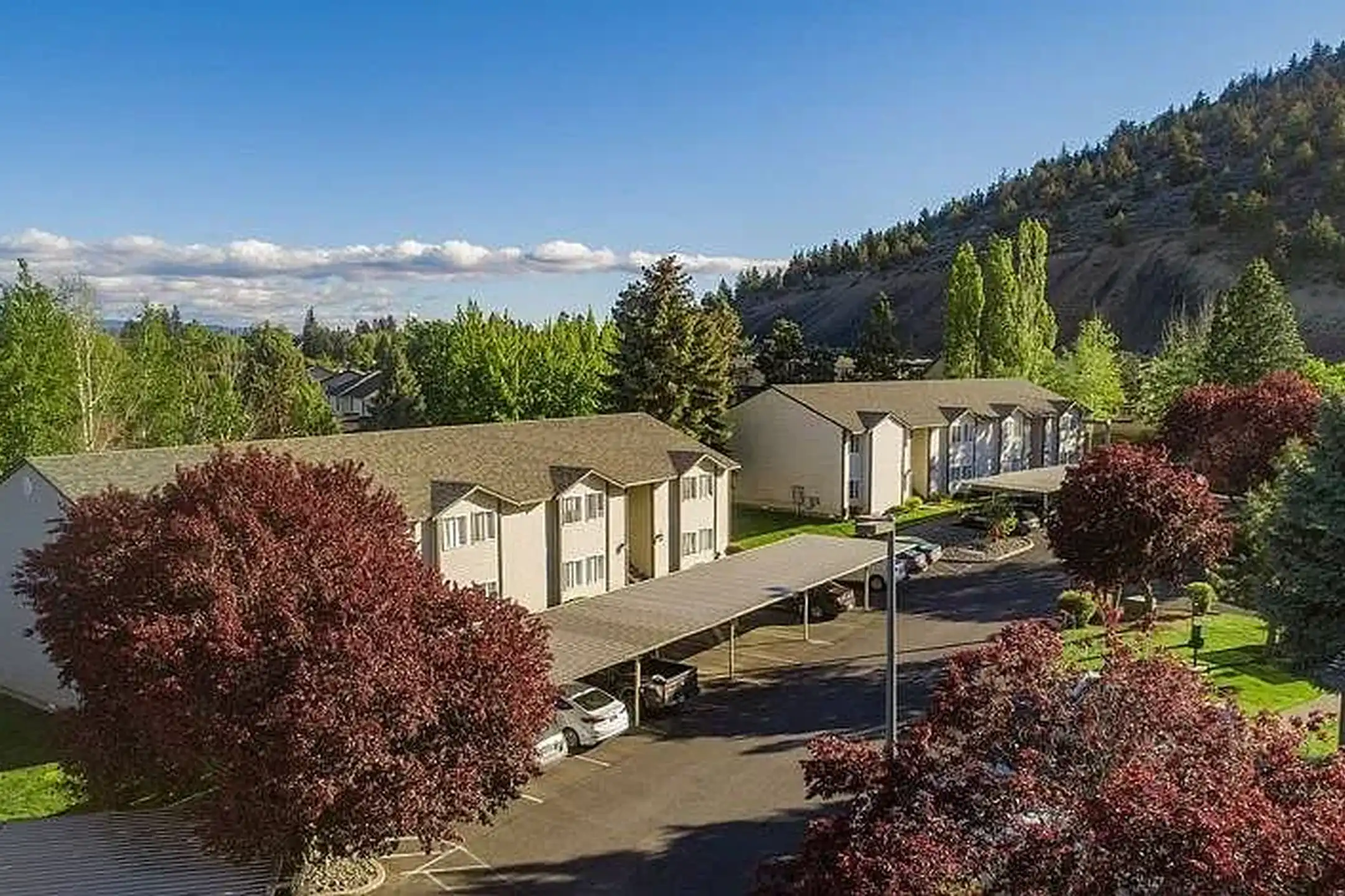Sienna Pointe Apartments - Bend, OR 97701 | ApartmentGuide.com