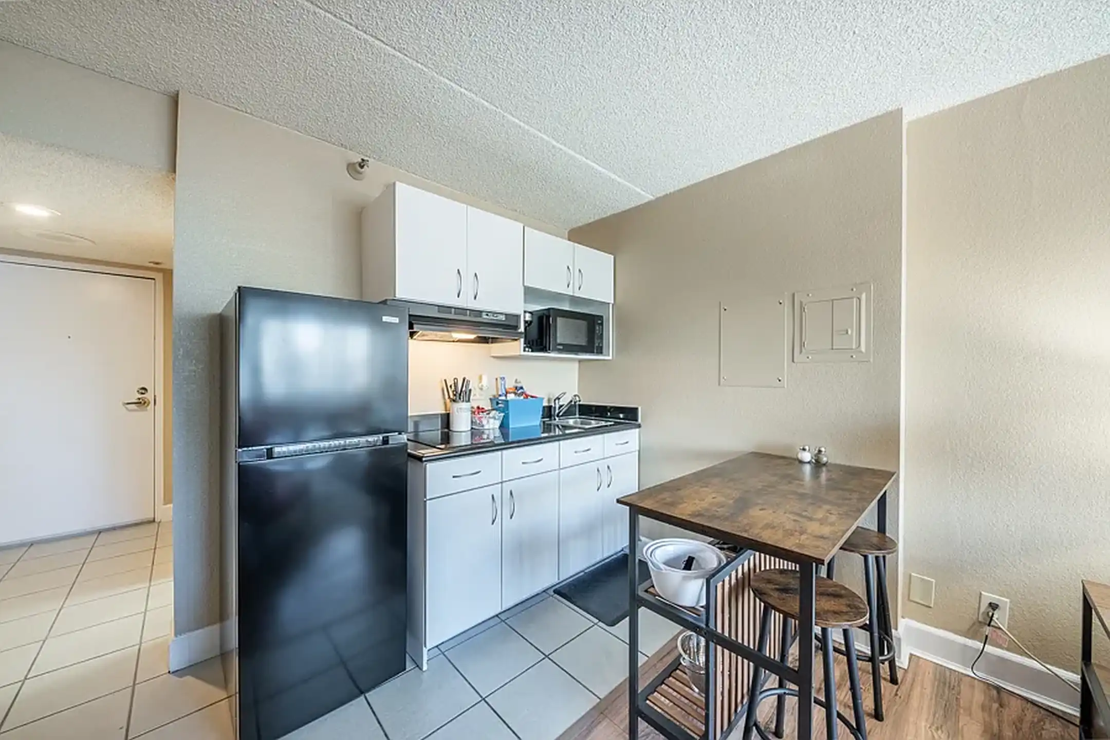 Reno Regency Apartments - Reno, NV 89501 | ApartmentGuide.com
