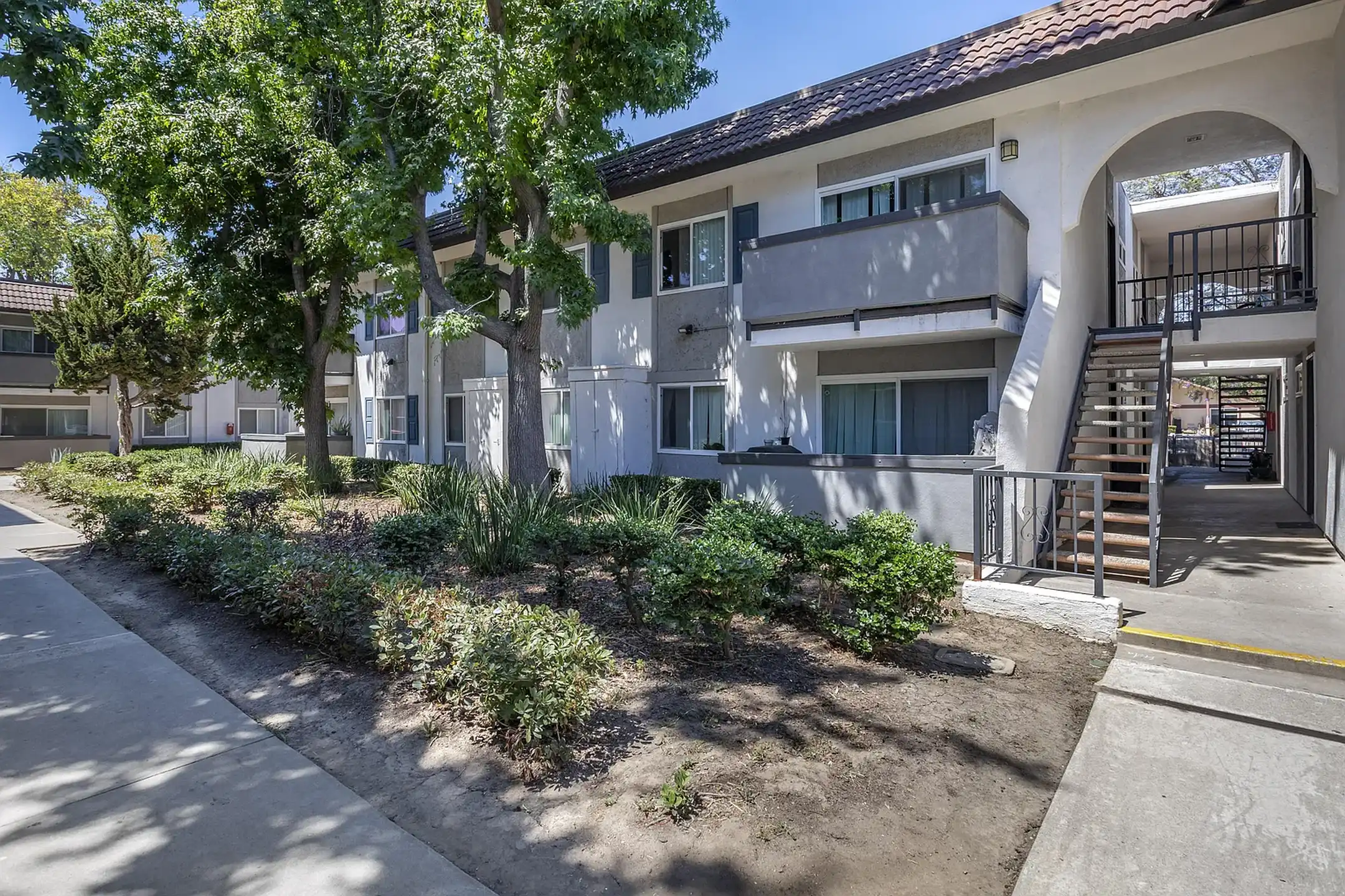 Sage Creek South - Simi Valley, CA 93063 | ApartmentGuide.com