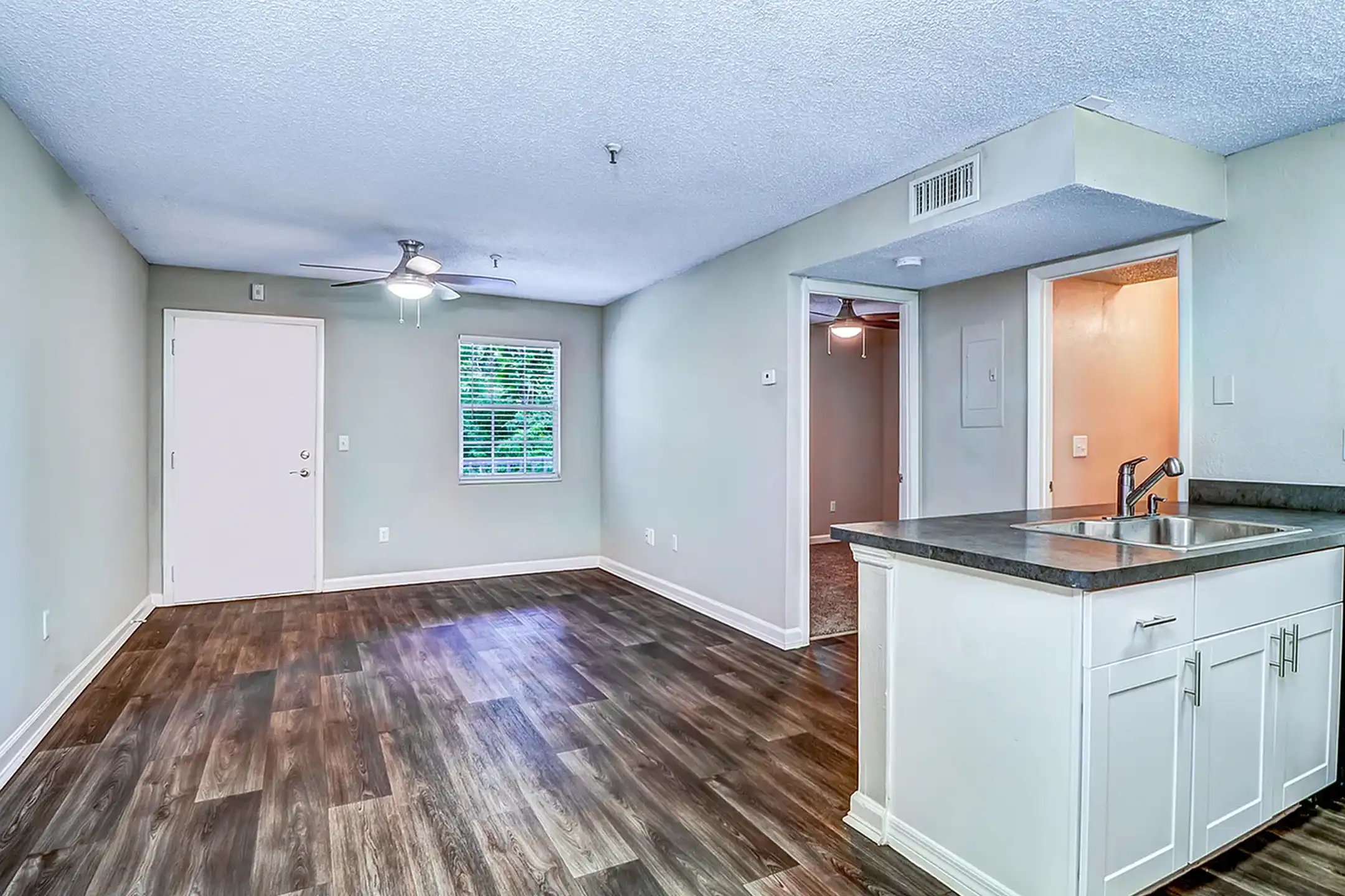 The Ava Apartments - Tampa, FL 33614 | ApartmentGuide.com