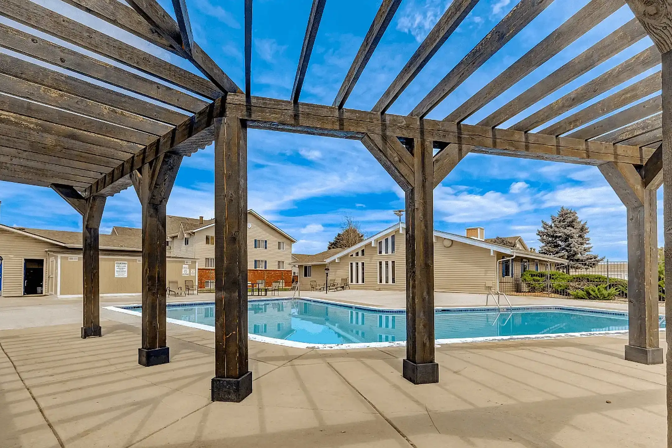 Aurora Meadows - Aurora, CO 80011 | ApartmentGuide.com