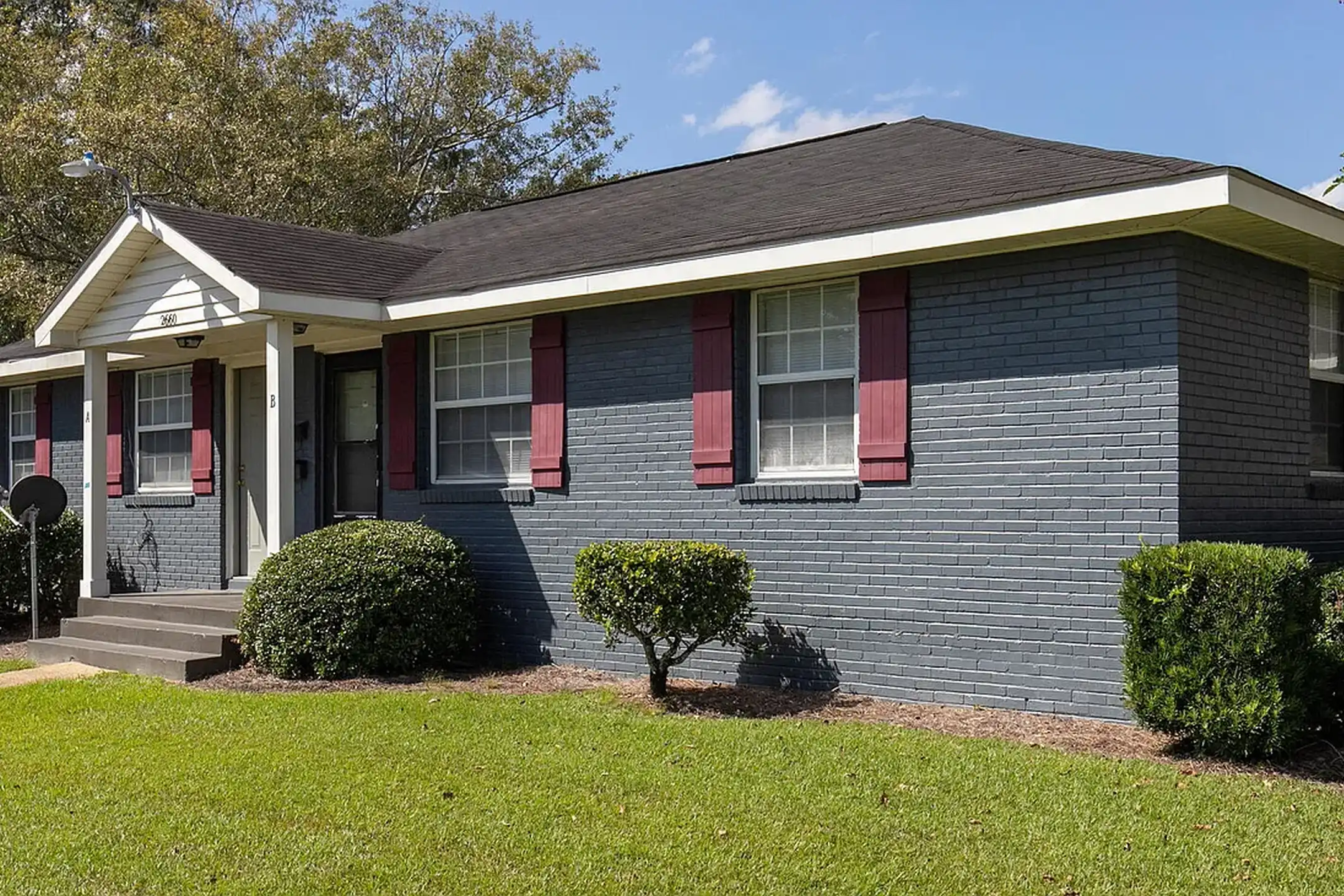 The Flats at Midtown - Mobile, AL 36606 | ApartmentGuide.com