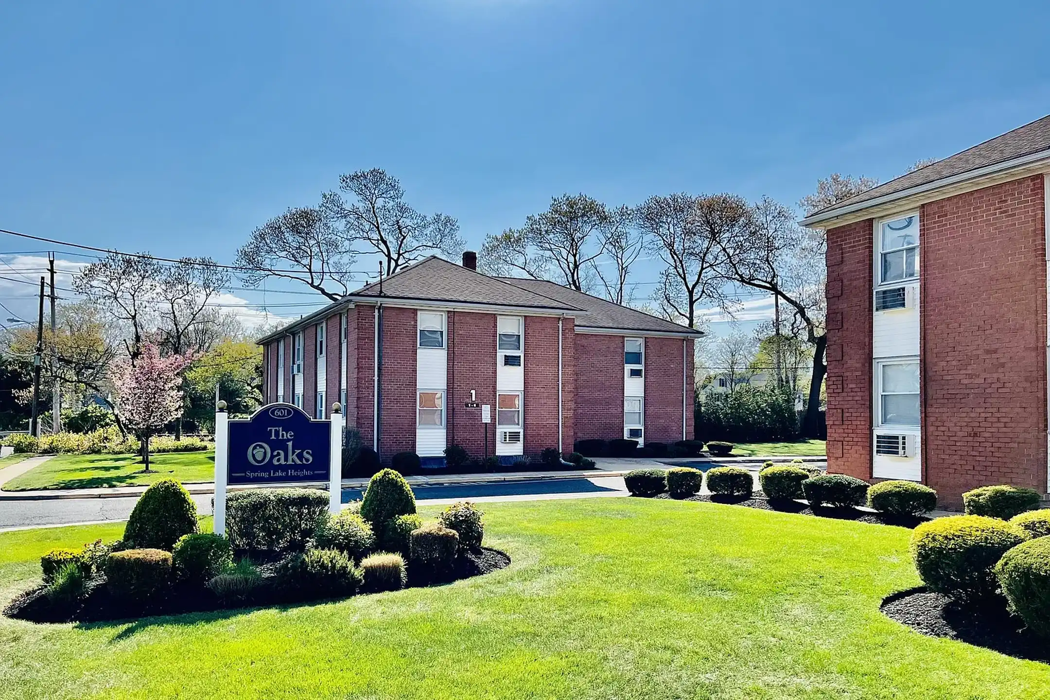 The Oaks - Spring Lake, NJ 07762 | ApartmentGuide.com