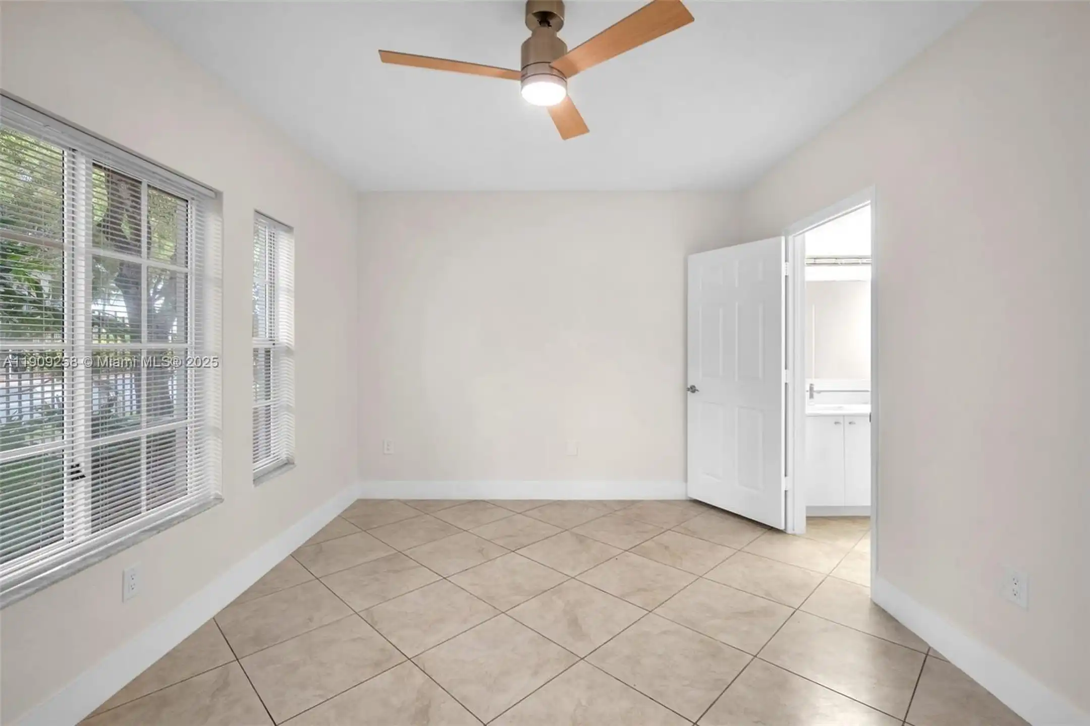 2498 Centergate Dr #101 - Miramar, FL 33025 | ApartmentGuide.com