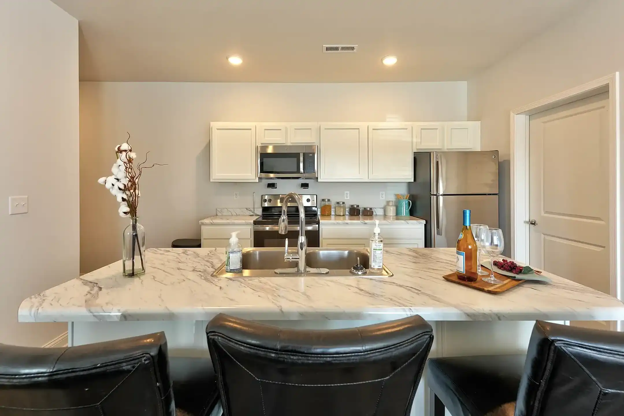 The Villages of Lake Reba - Richmond, KY 40475 | ApartmentGuide.com