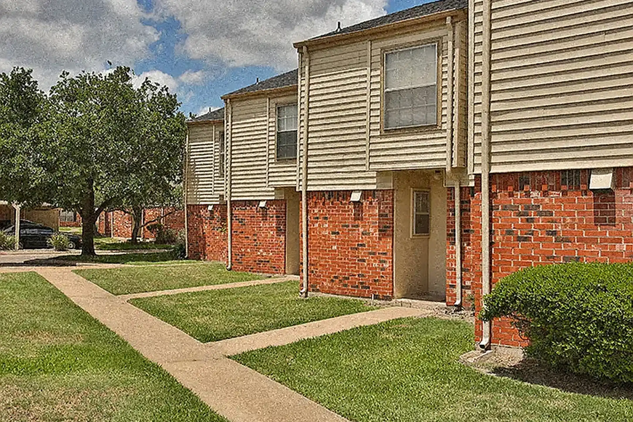 Willow Oaks - Bryan, TX 77802 | ApartmentGuide.com