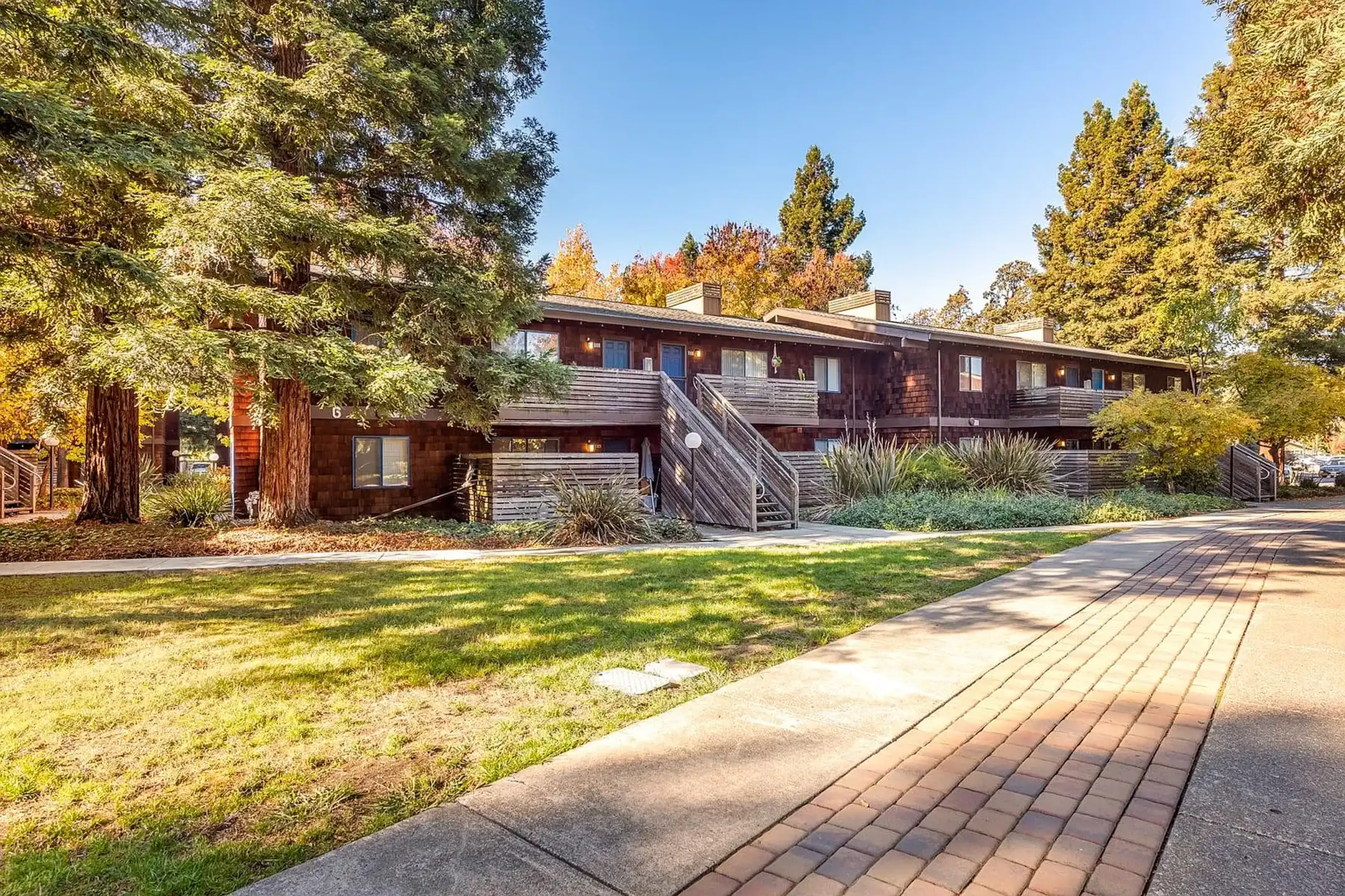 Coddingtown Mall Apartments - Santa Rosa, CA 95401 | ApartmentGuide.com