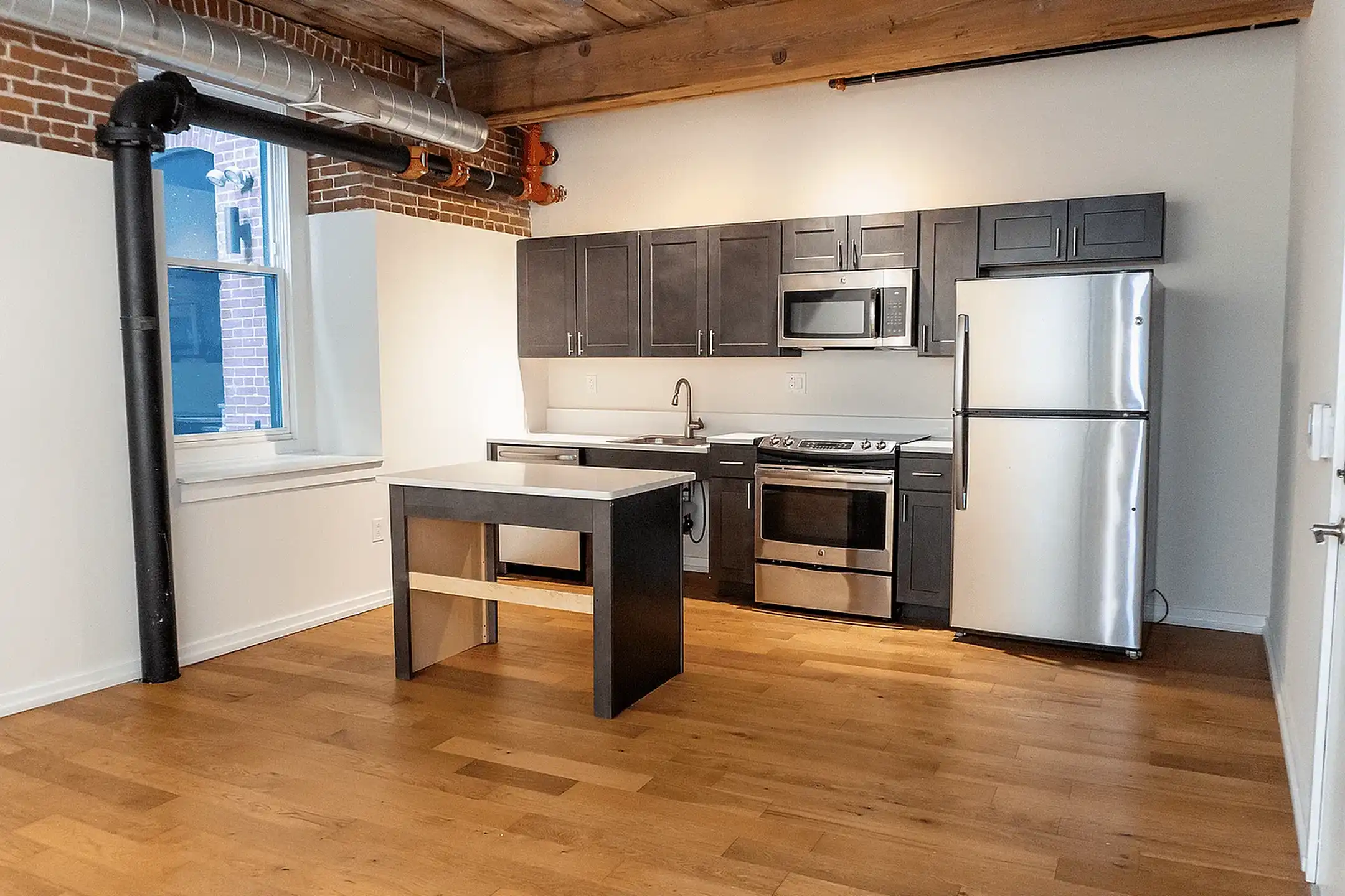 Cambridge Loft - Philadelphia, PA 19123 | ApartmentGuide.com