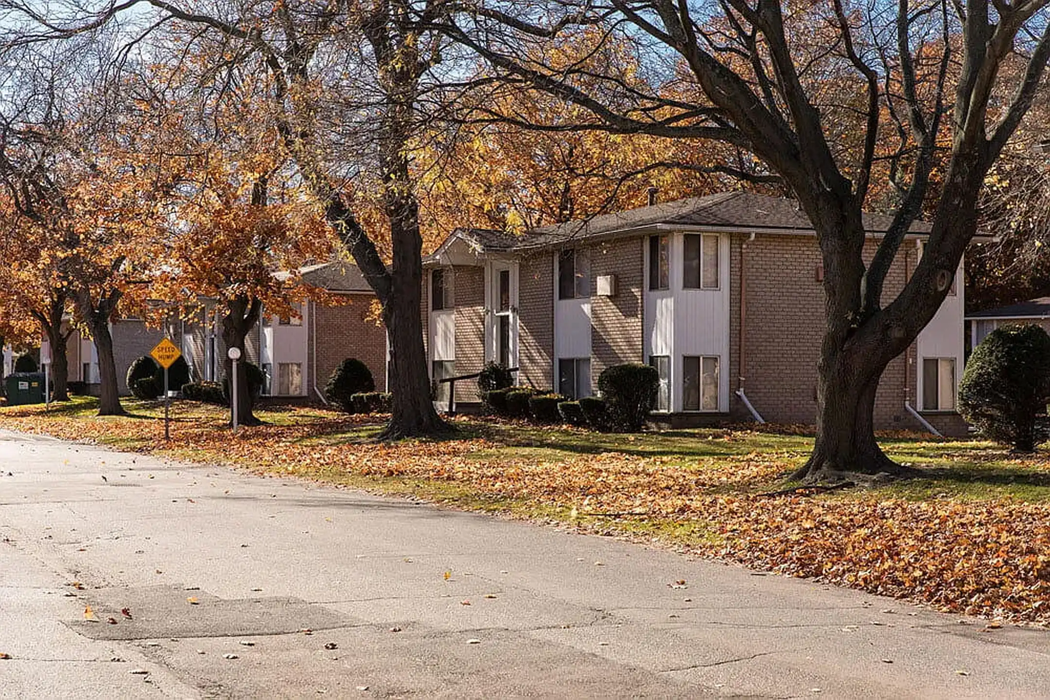 Presidential Estates - Rochester, NY 14616 | ApartmentGuide.com