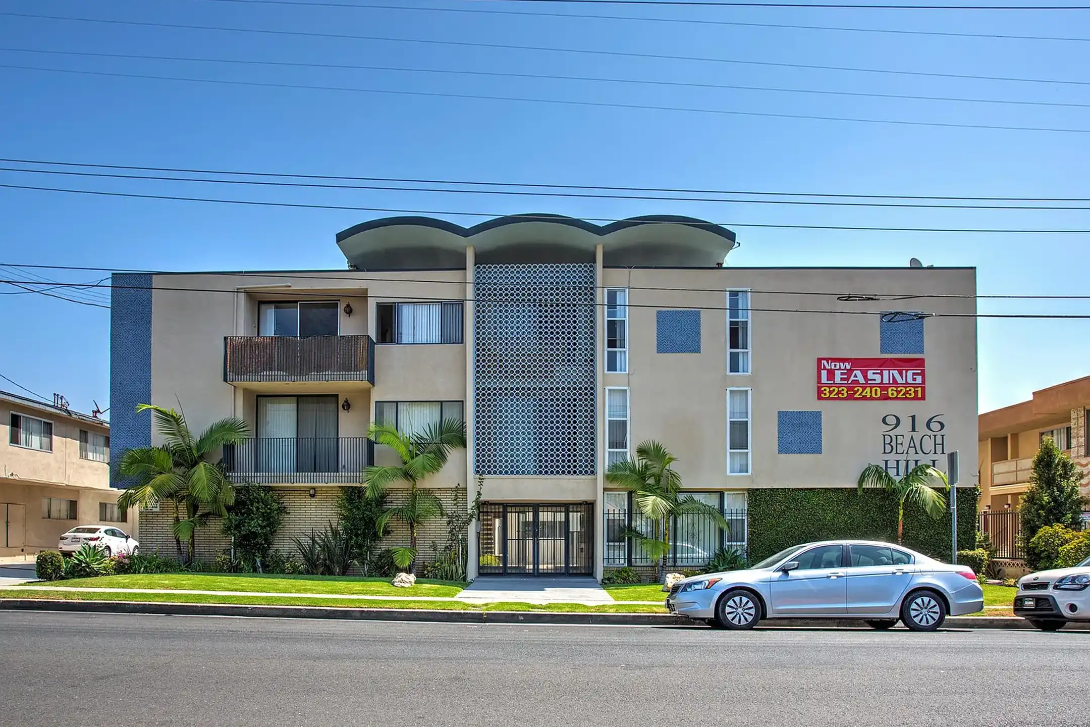 Beach Hill Apartments - Inglewood, CA 90302 | ApartmentGuide.com