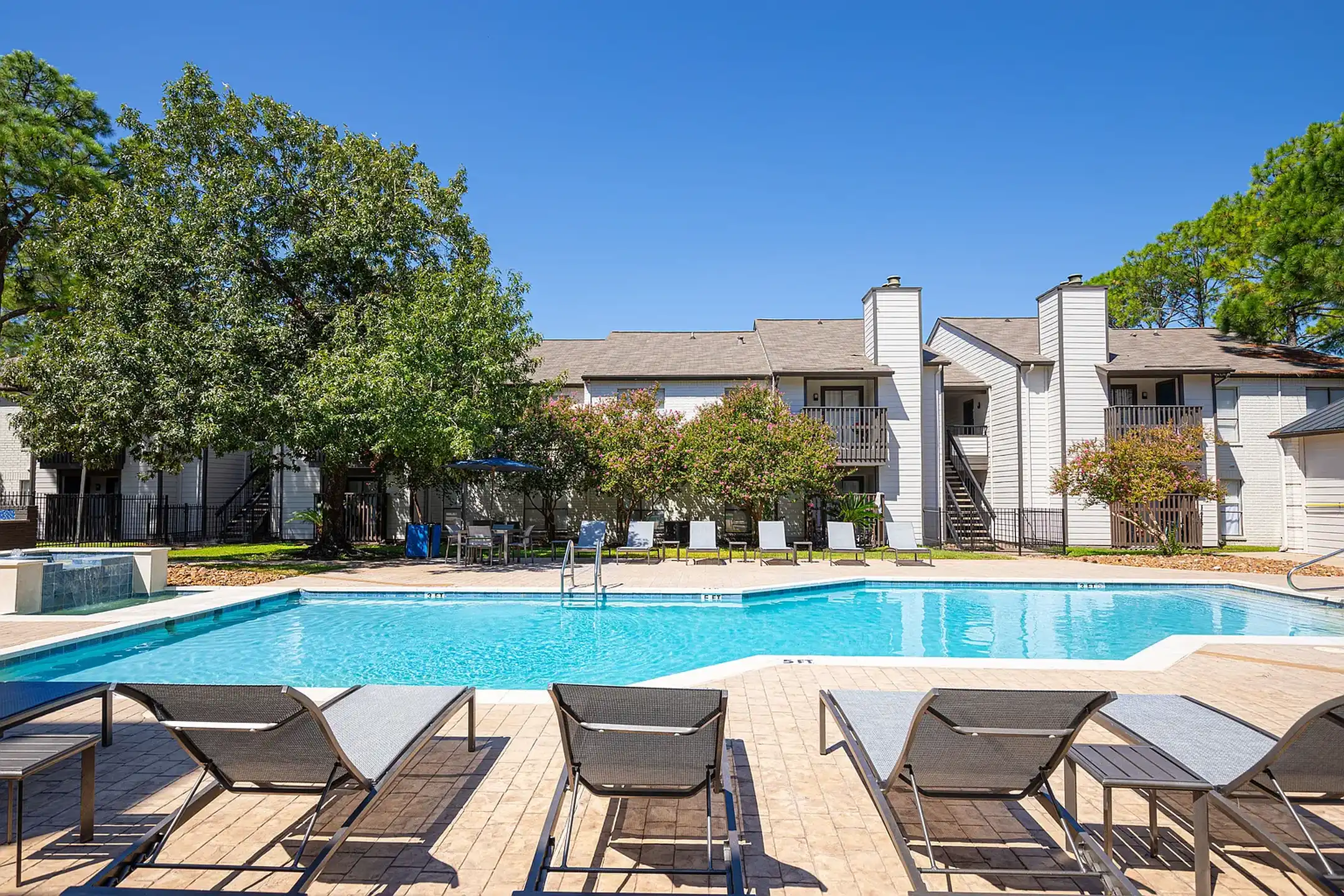 Circle at Point Park - Houston, TX 77095 | ApartmentGuide.com