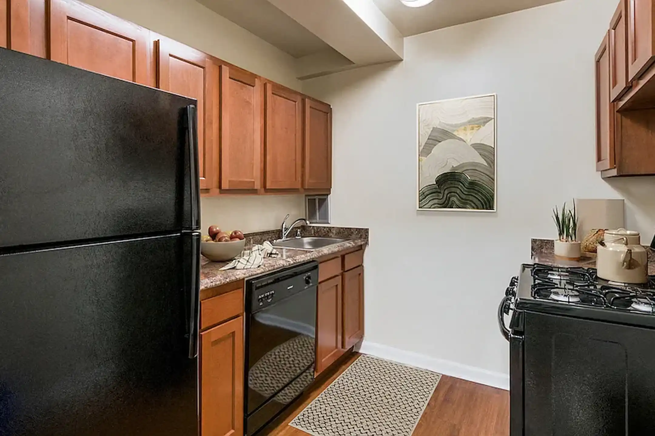 Silver Spring Towers - Silver Spring, MD 20910 | ApartmentGuide.com