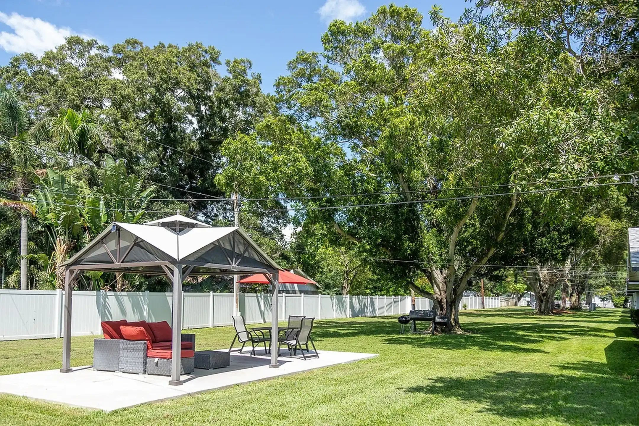Waterside Village - Saint Petersburg, FL 33714 | ApartmentGuide.com