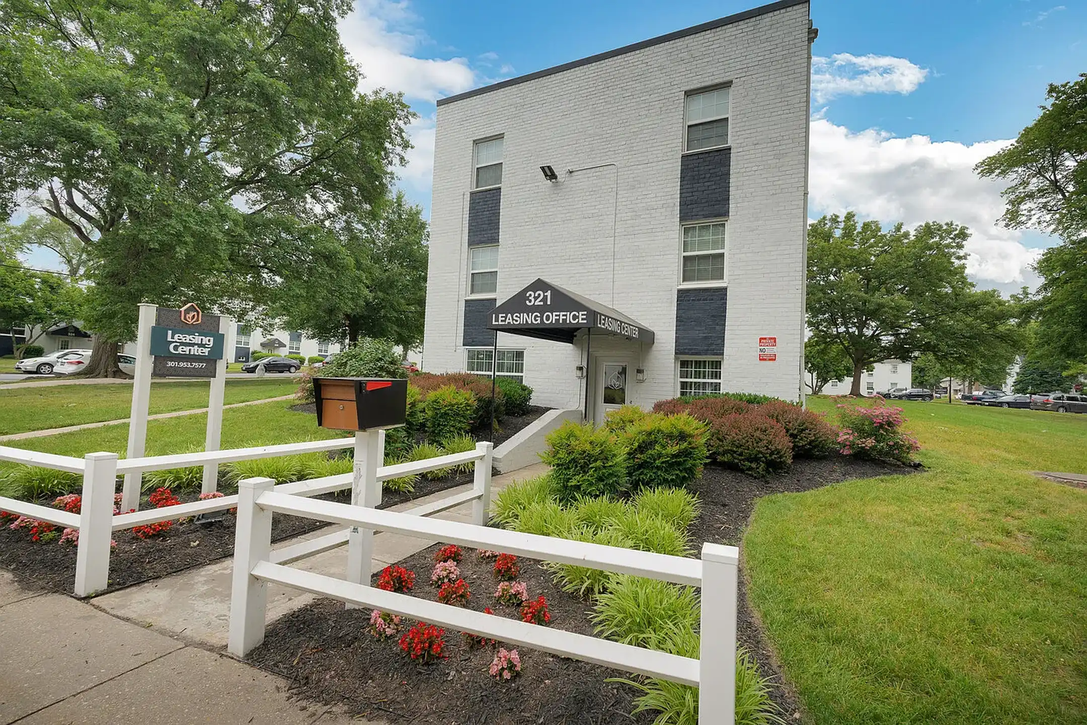 Laurel Court Apartments - Laurel, MD 20707 | ApartmentGuide.com