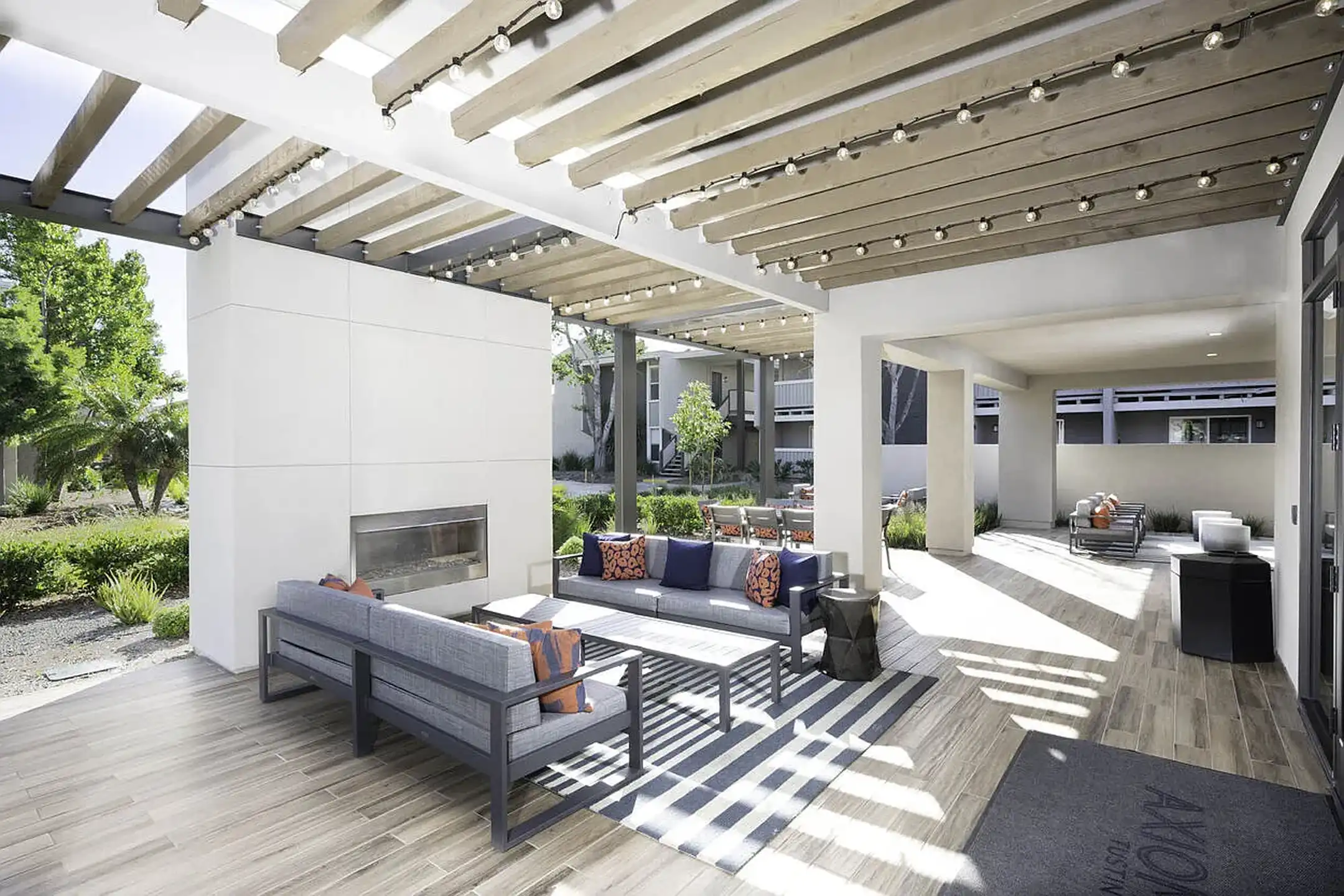 Axiom Tustin - Tustin, CA 92780 | ApartmentGuide.com