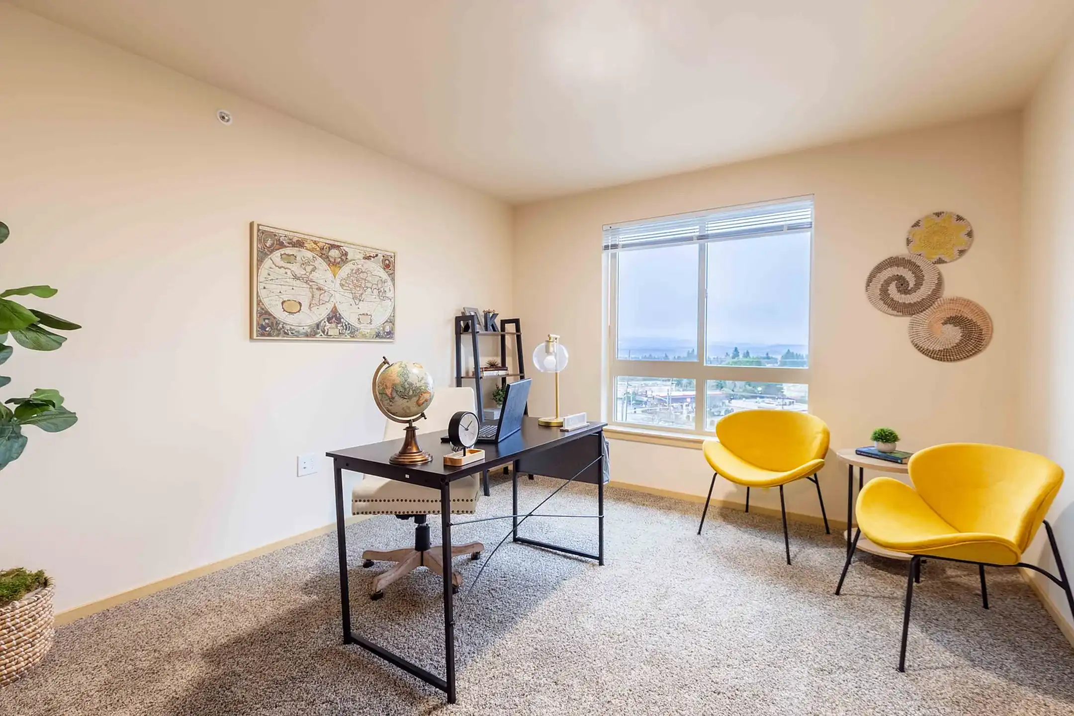 Four Corners Apartments - Everett, WA 98203 | ApartmentGuide.com