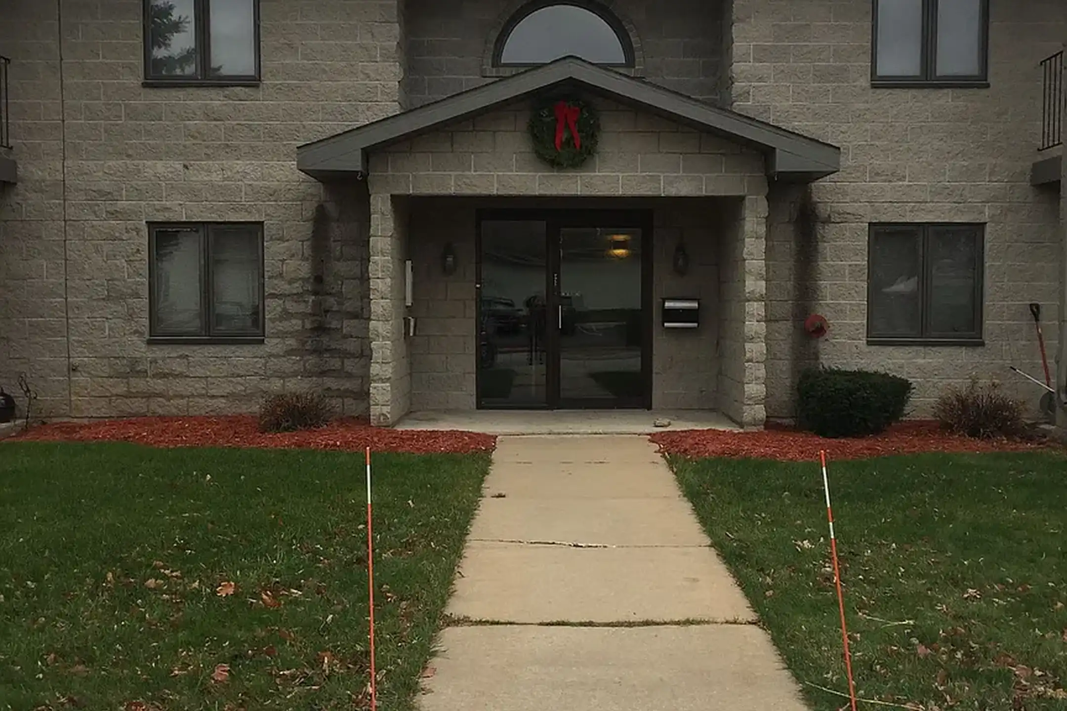 Village Park Apartments-Appleton - Appleton, WI 54911 | ApartmentGuide.com