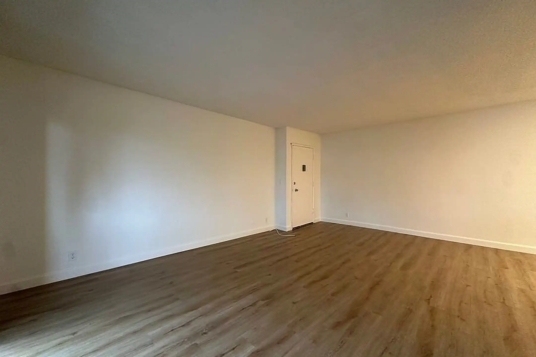 1432 N Fairfax Ave unit 4 - Los Angeles, CA 90046 | ApartmentGuide.com