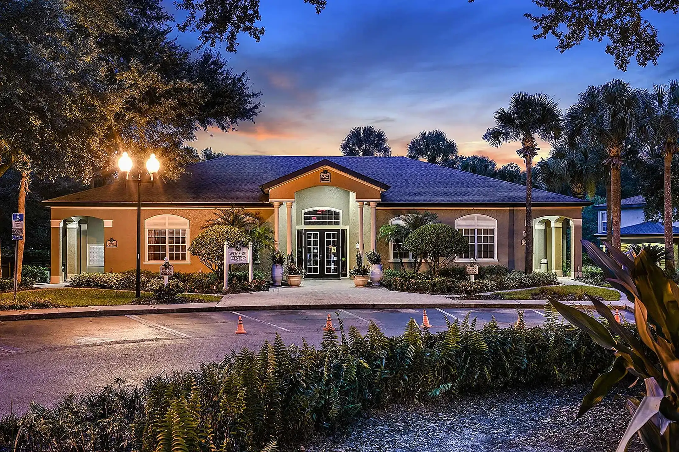 Hawthorne Groves - Orlando, FL 32835 | ApartmentGuide.com