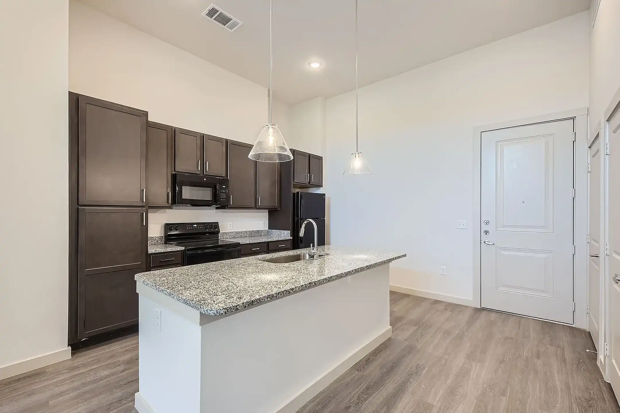 Westview Heights at Denton - Denton, TX 76207 | ApartmentGuide.com