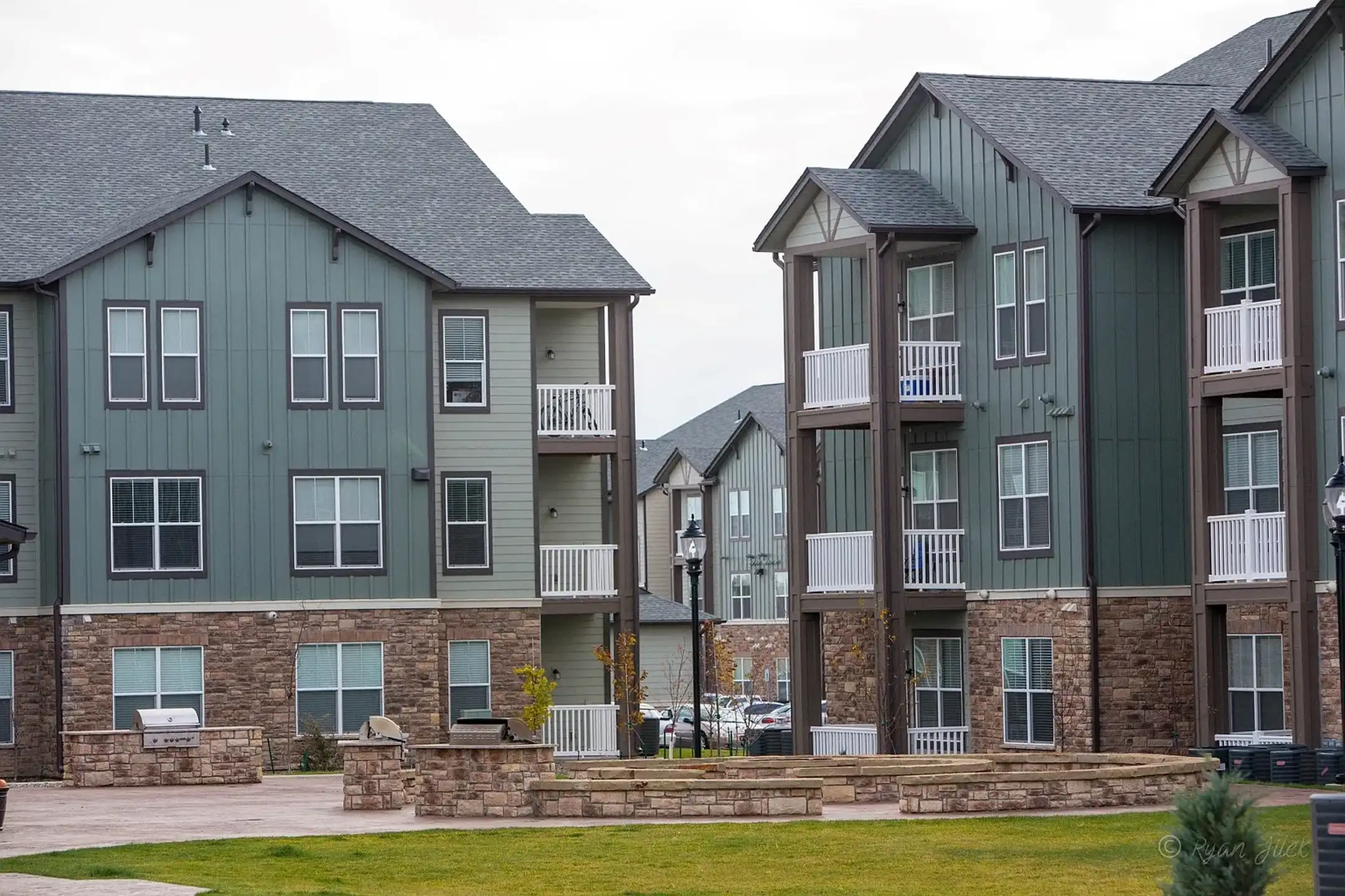 Sierra Ridge - Dickinson, ND 58601 | ApartmentGuide.com
