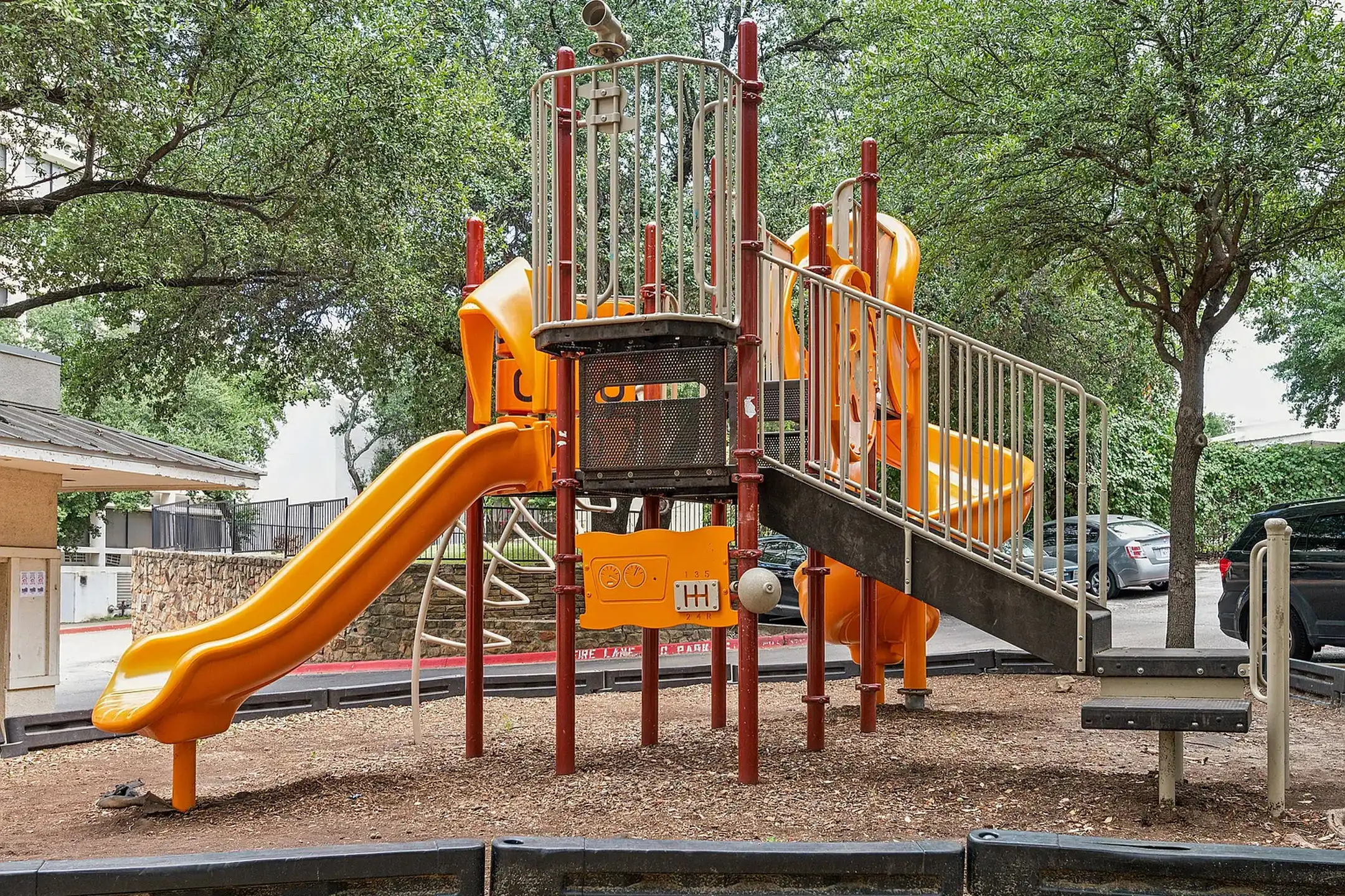 Providence Mockingbird - Dallas, TX 75235 | ApartmentGuide.com