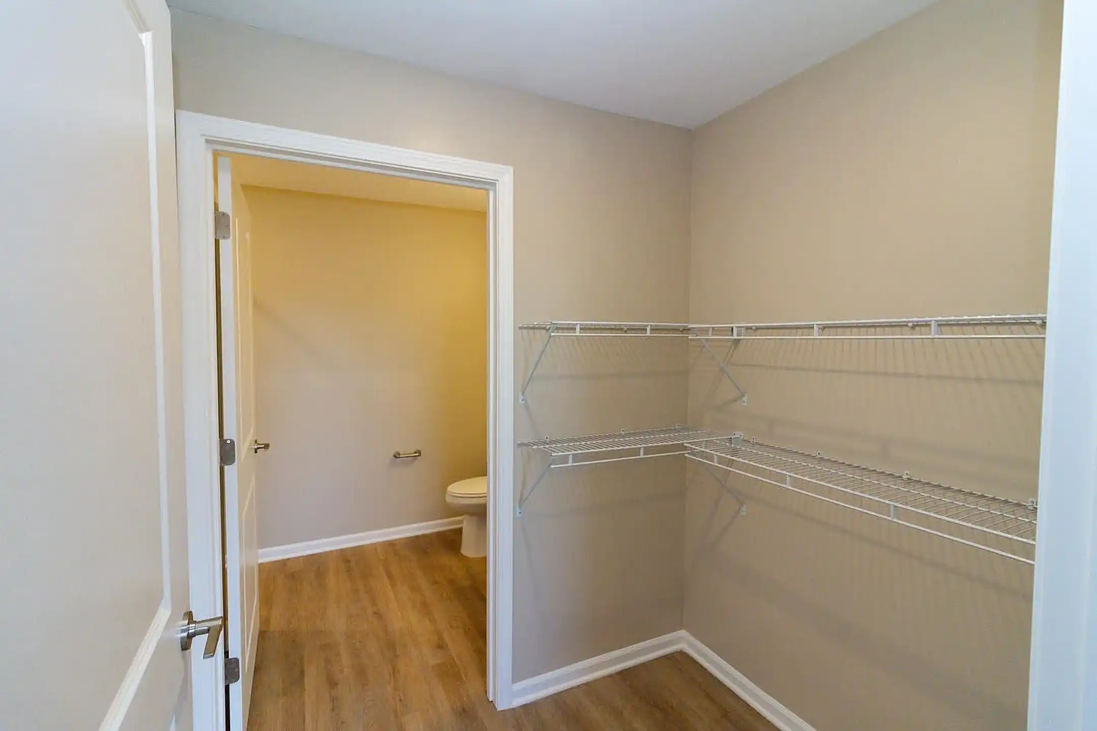The Enclave on Main - Whitehall, OH 43213 | ApartmentGuide.com