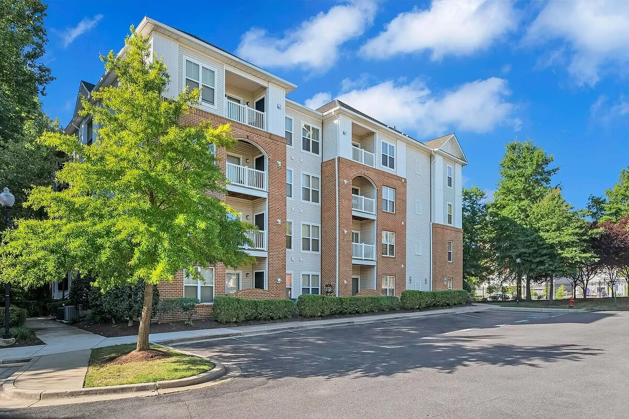 Haven Largo - Largo, MD 20774 | ApartmentGuide.com