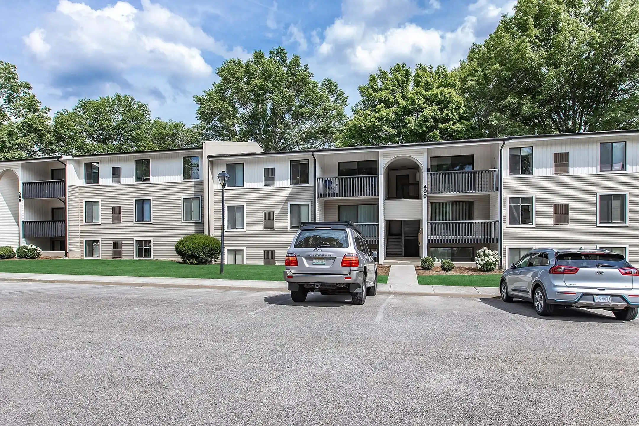 Foxridge Apartment Homes - Blacksburg, VA 24060 | ApartmentGuide.com