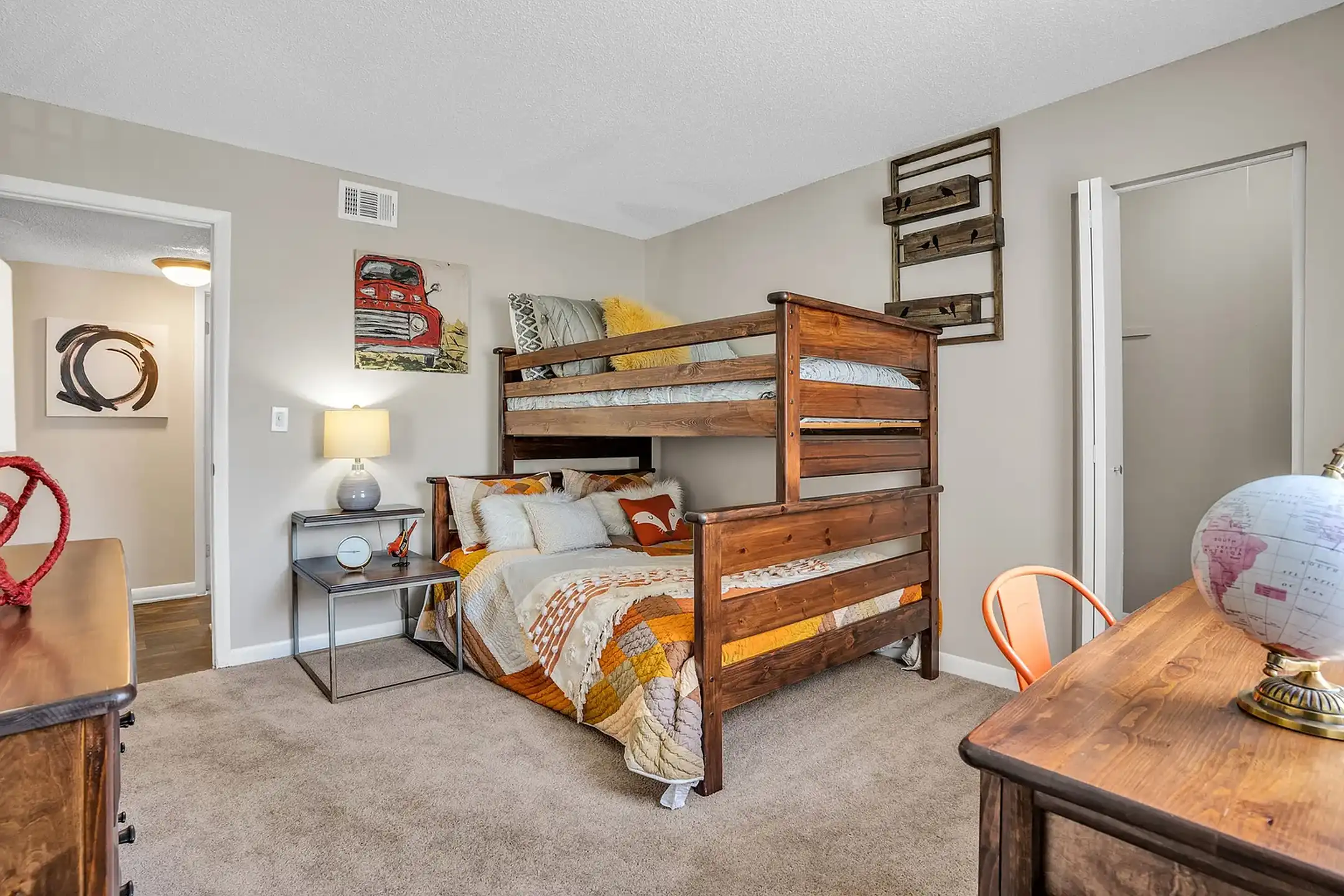 Castilian Apartments - Orlando, FL 32839 | ApartmentGuide.com