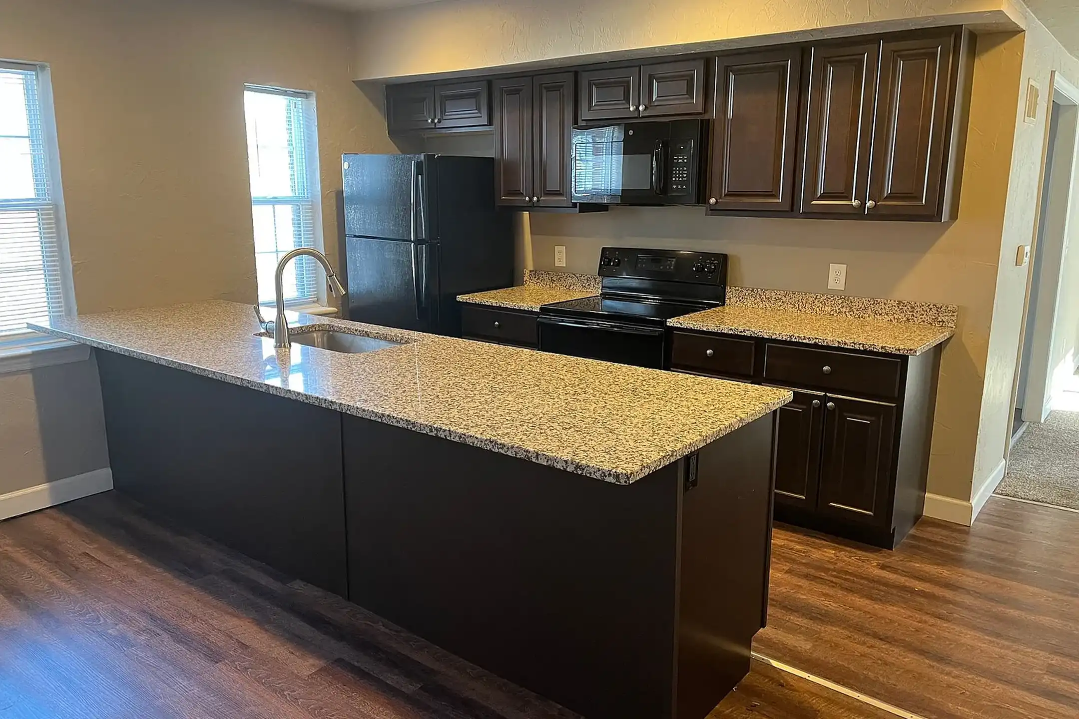 Elm Terrace Apartments - York, PA 17404 | ApartmentGuide.com