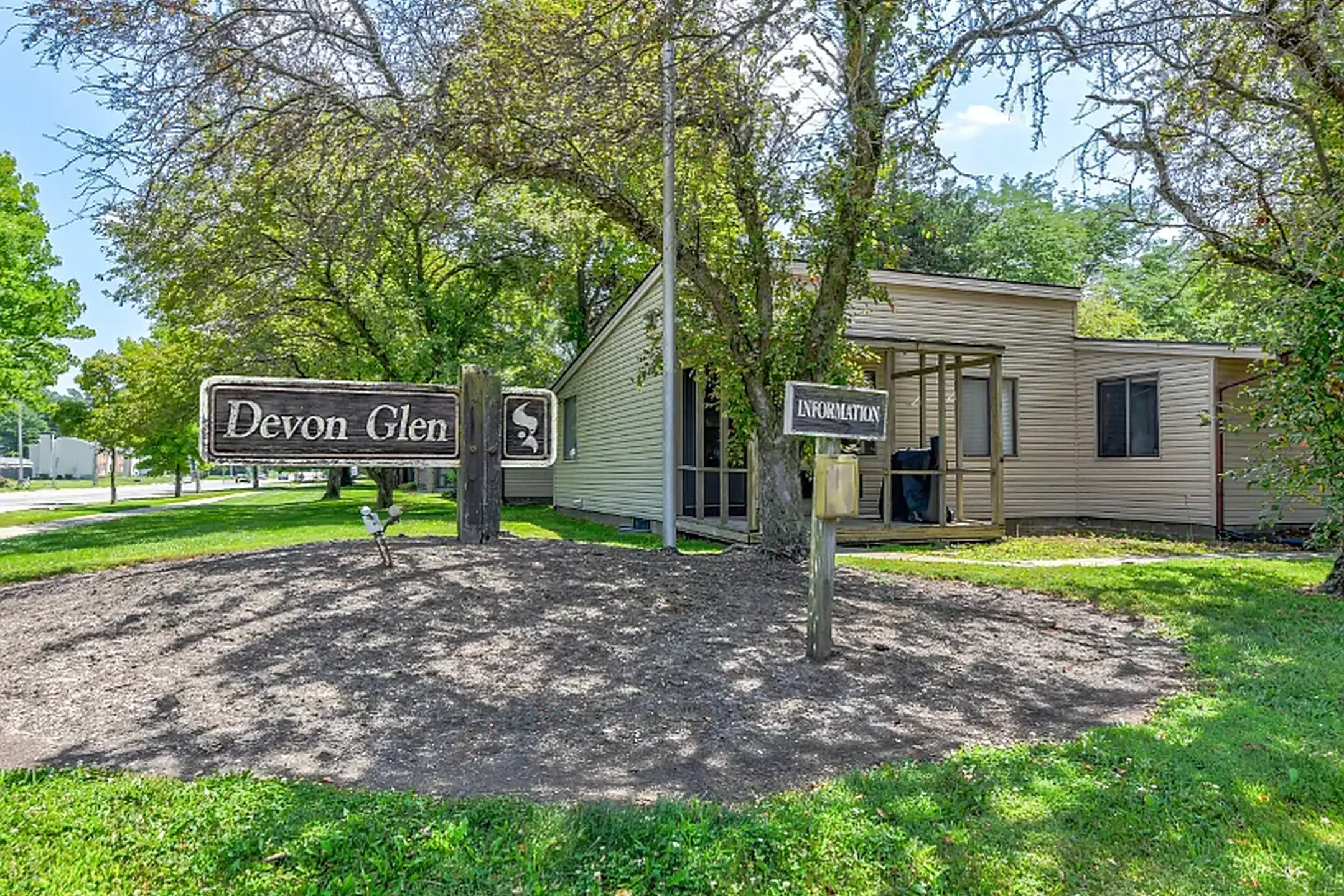 Devon Glen - Springfield, OH 45503 | ApartmentGuide.com