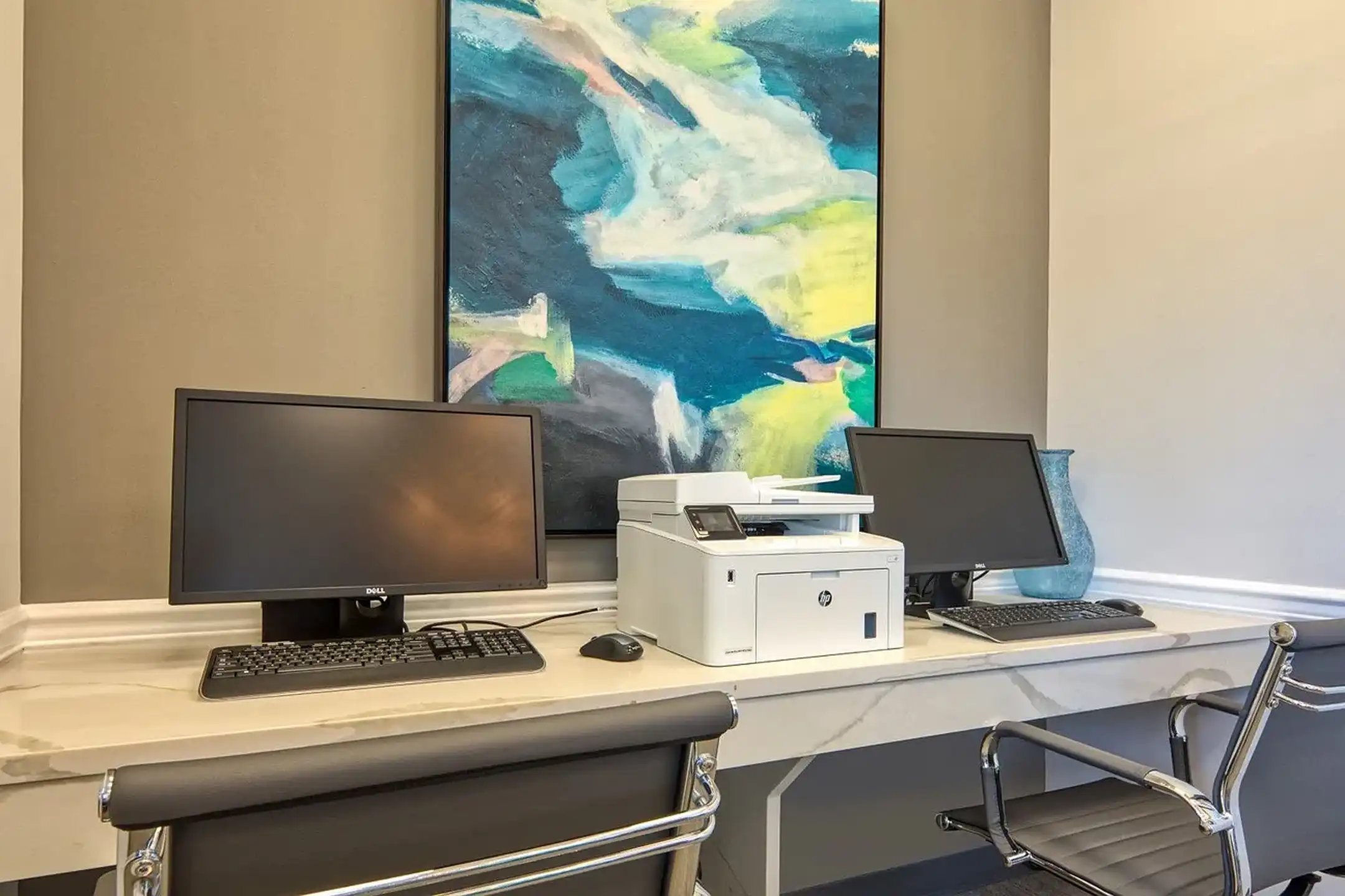 Colony Point Apartments - Norfolk, VA 23505 | ApartmentGuide.com