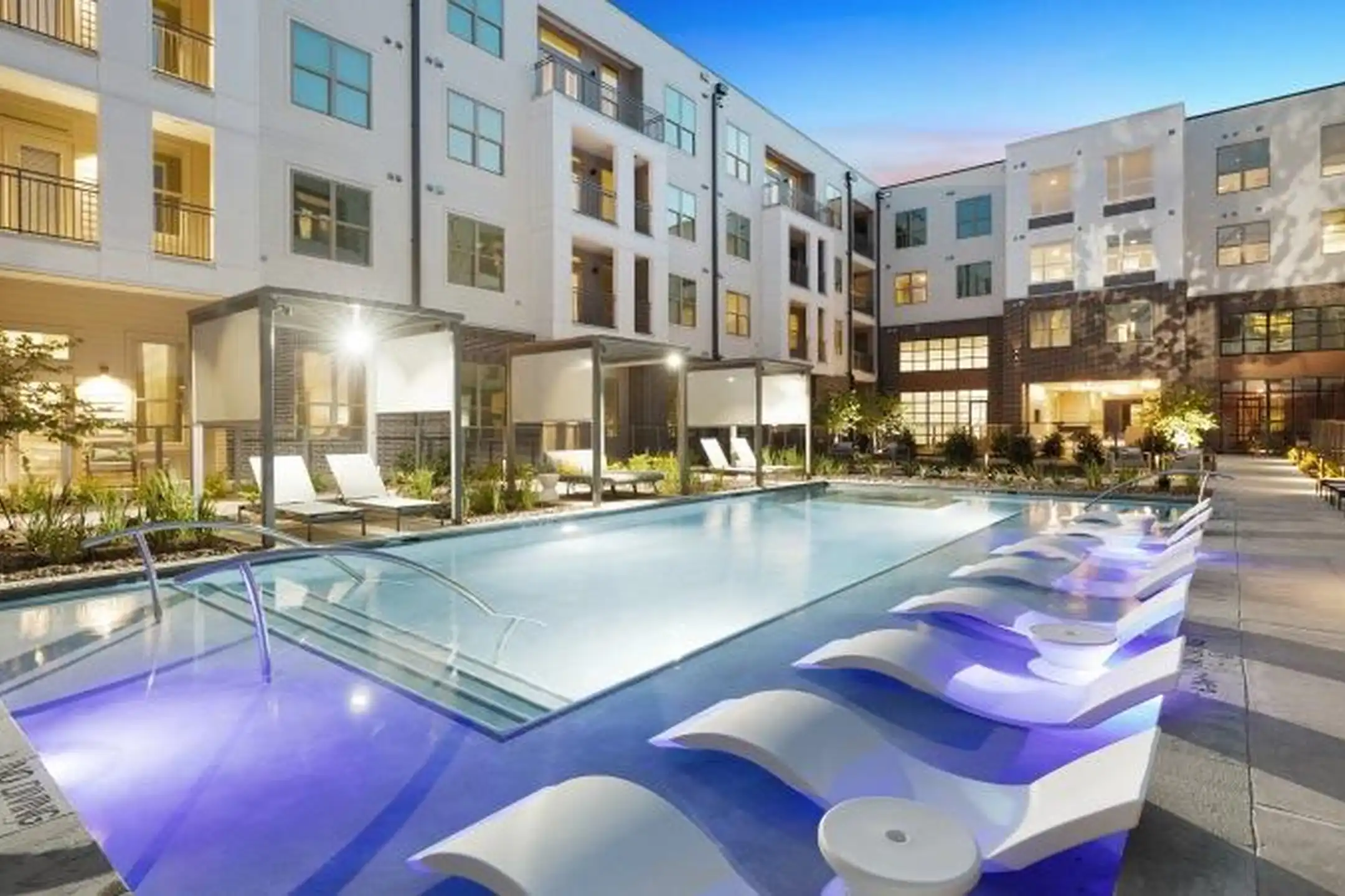 607 Waverly St - Houston, TX 77007 | ApartmentGuide.com
