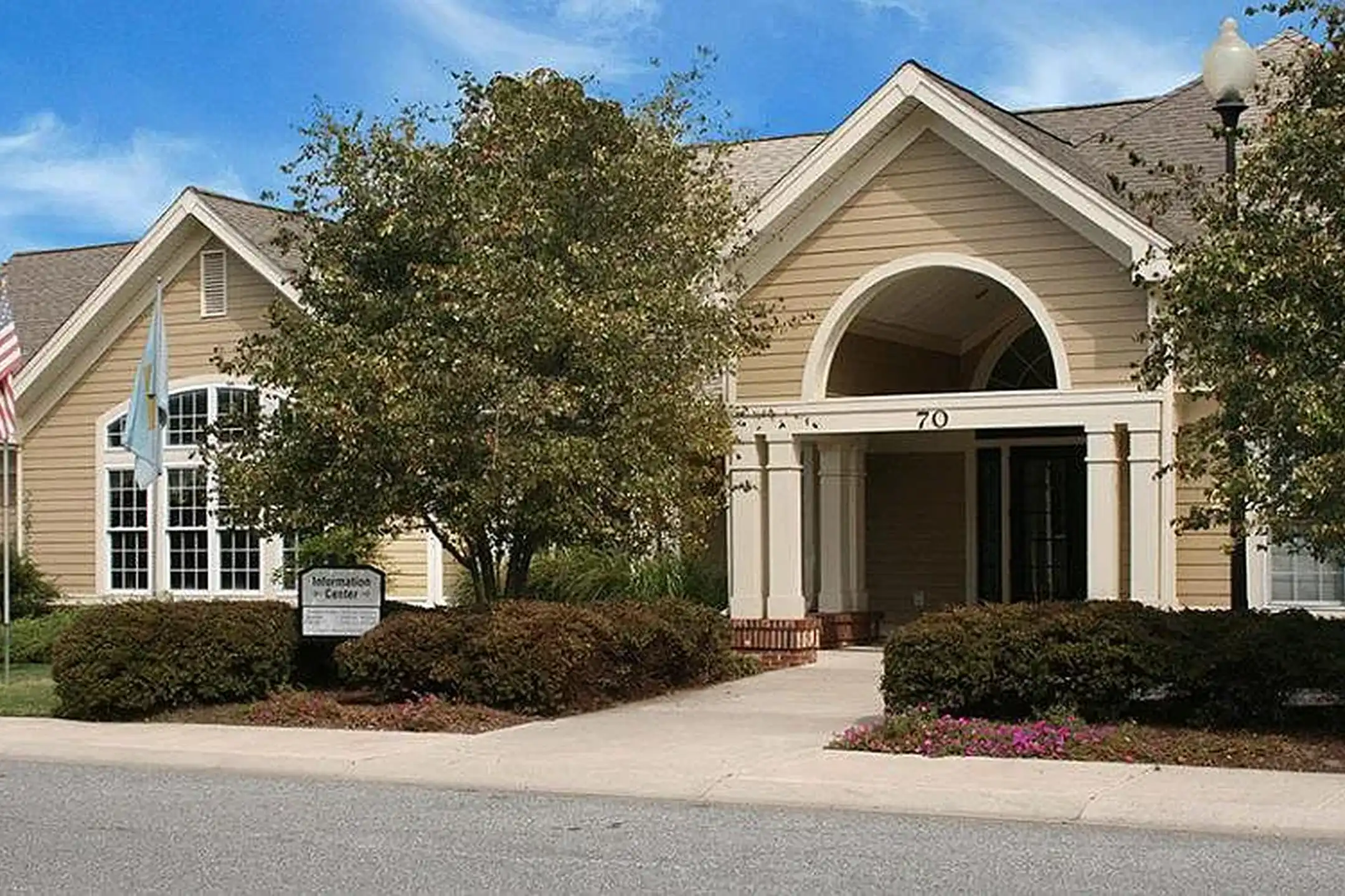 Dover Country Club - Dover, DE 19904 | ApartmentGuide.com