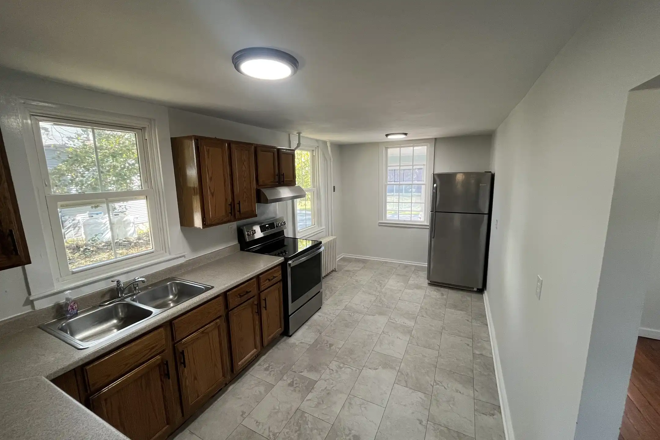 9 Essex Rd - Westbrook, CT 06498 | ApartmentGuide.com