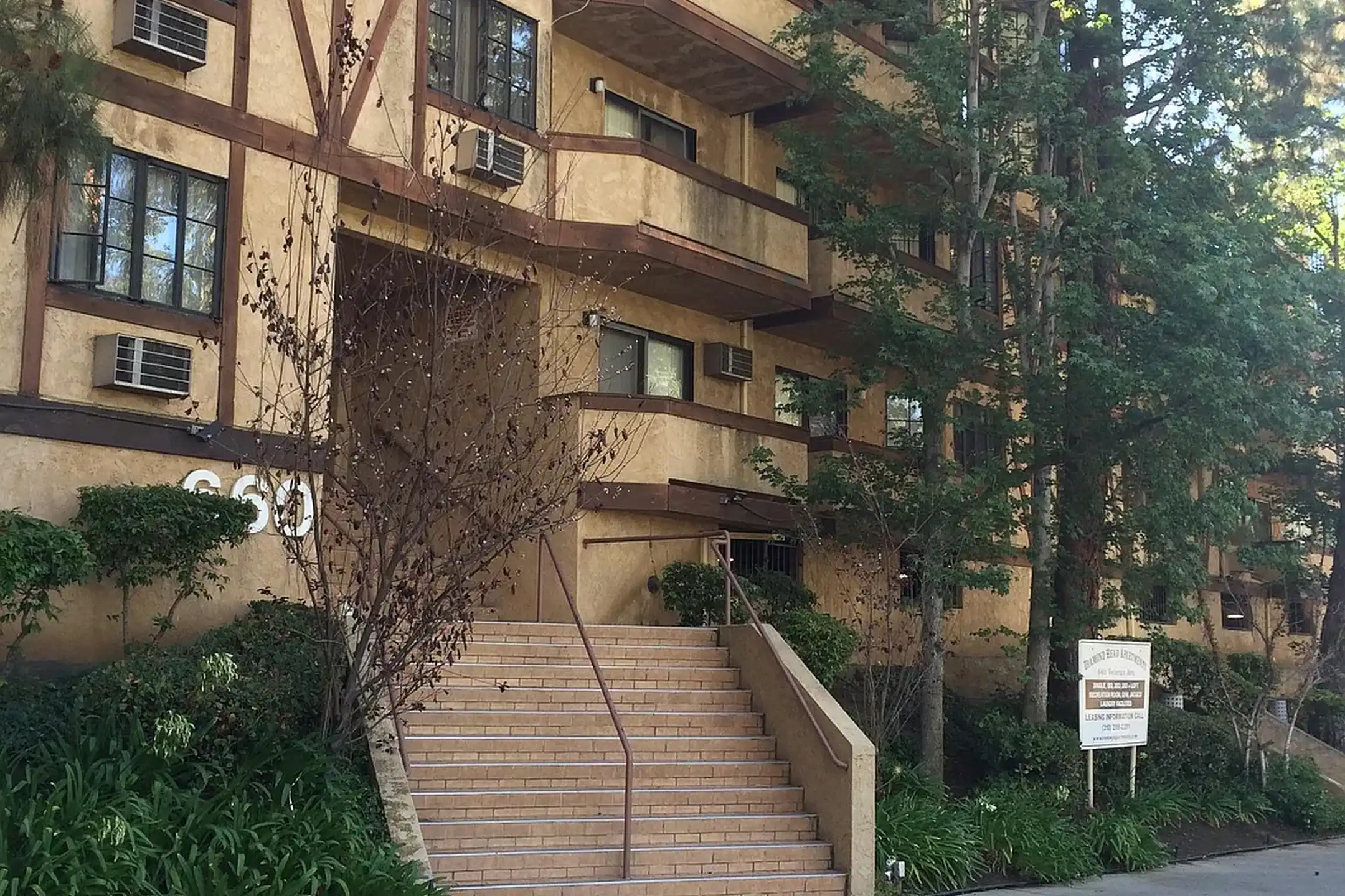 Large apartments with parking within walking distance to UCLA and ...