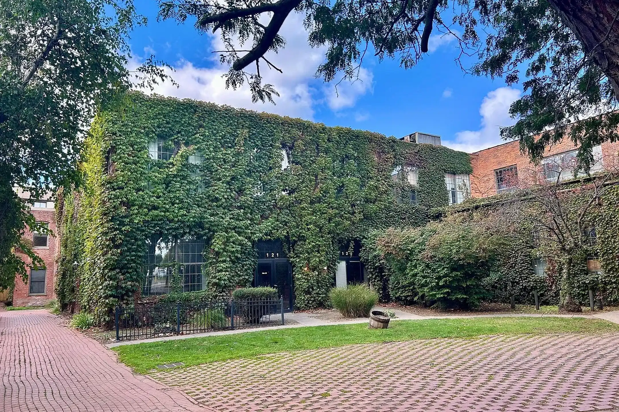 Modern Tool Square - Erie, PA 16507 | ApartmentGuide.com