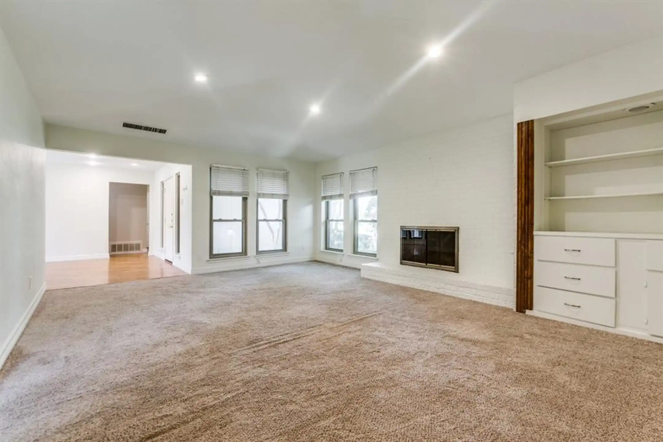 2000 Geneva Dr unit 2000 - Richardson, TX 75081 | ApartmentGuide.com