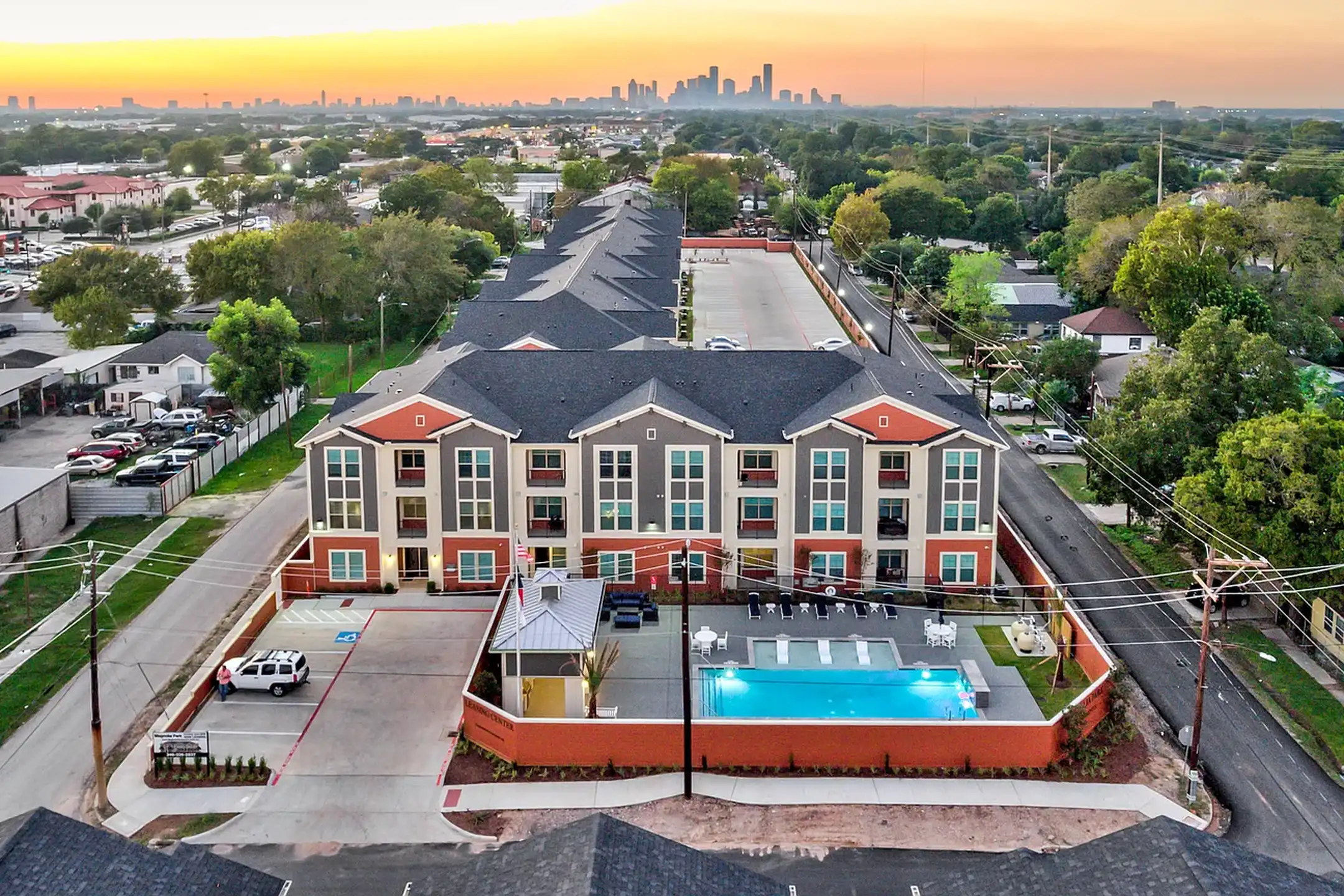 Magnolia Park Apartments - Houston, TX 77011 | ApartmentGuide.com