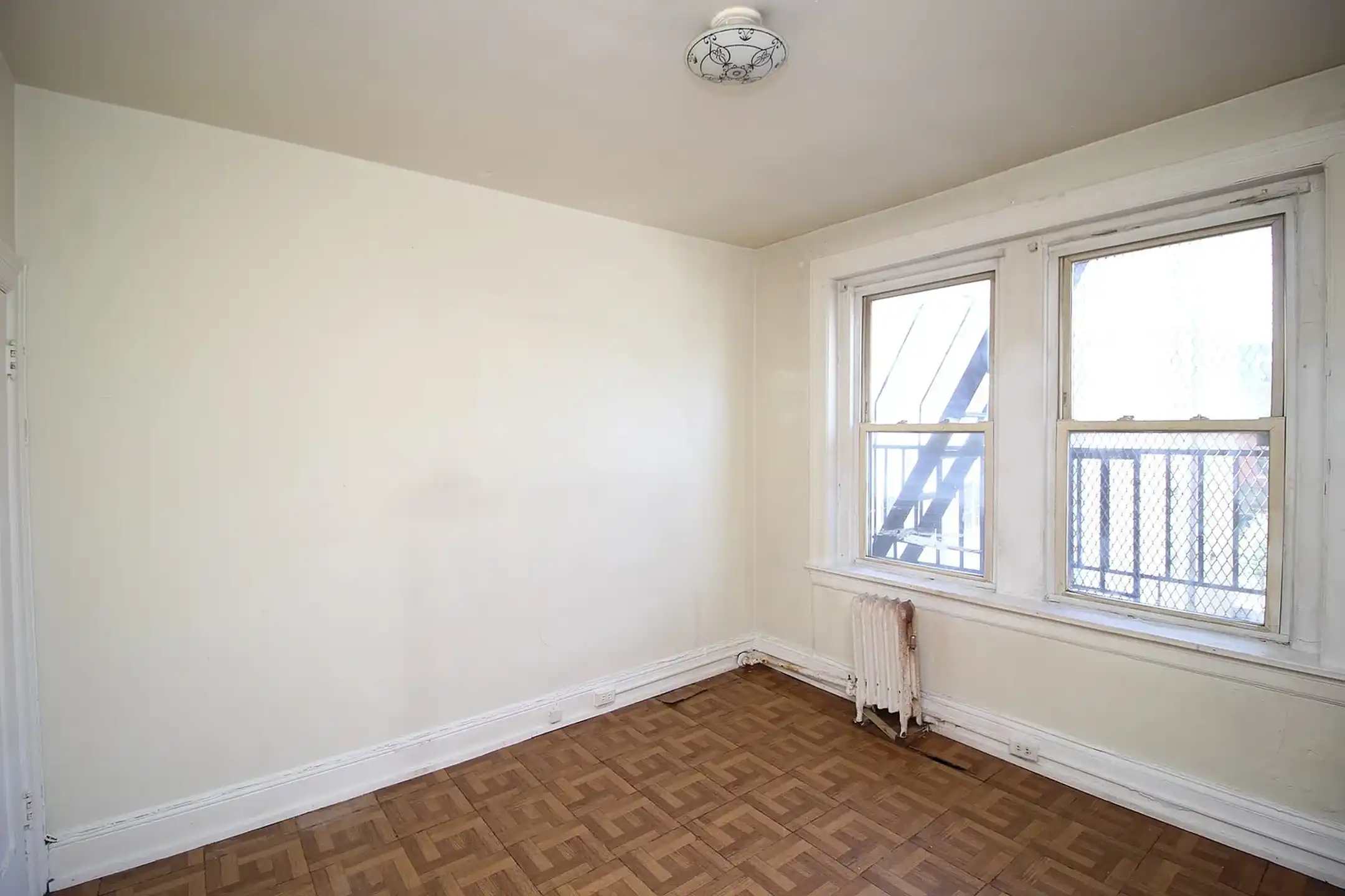 Avon Apartments - Baltimore, MD 21202 | ApartmentGuide.com